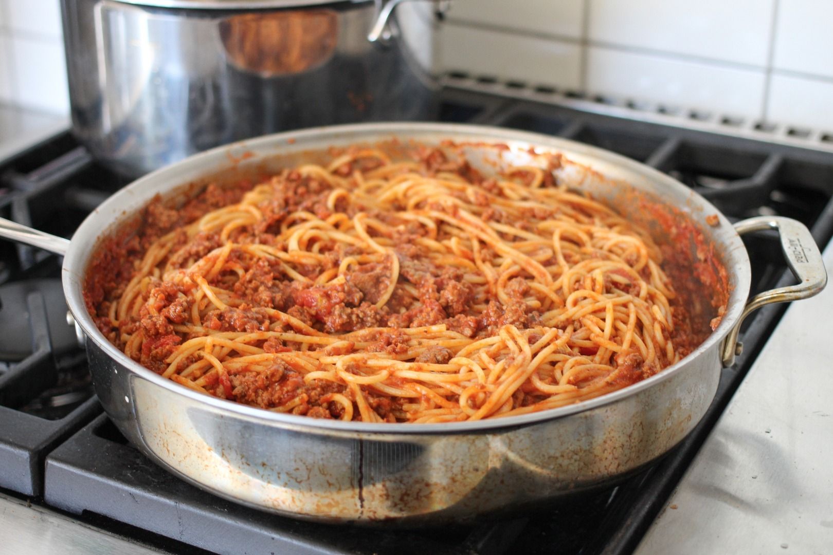 How to Make Spaghetti in a Couple Easy Steps : 5 Steps (with Pictures ...