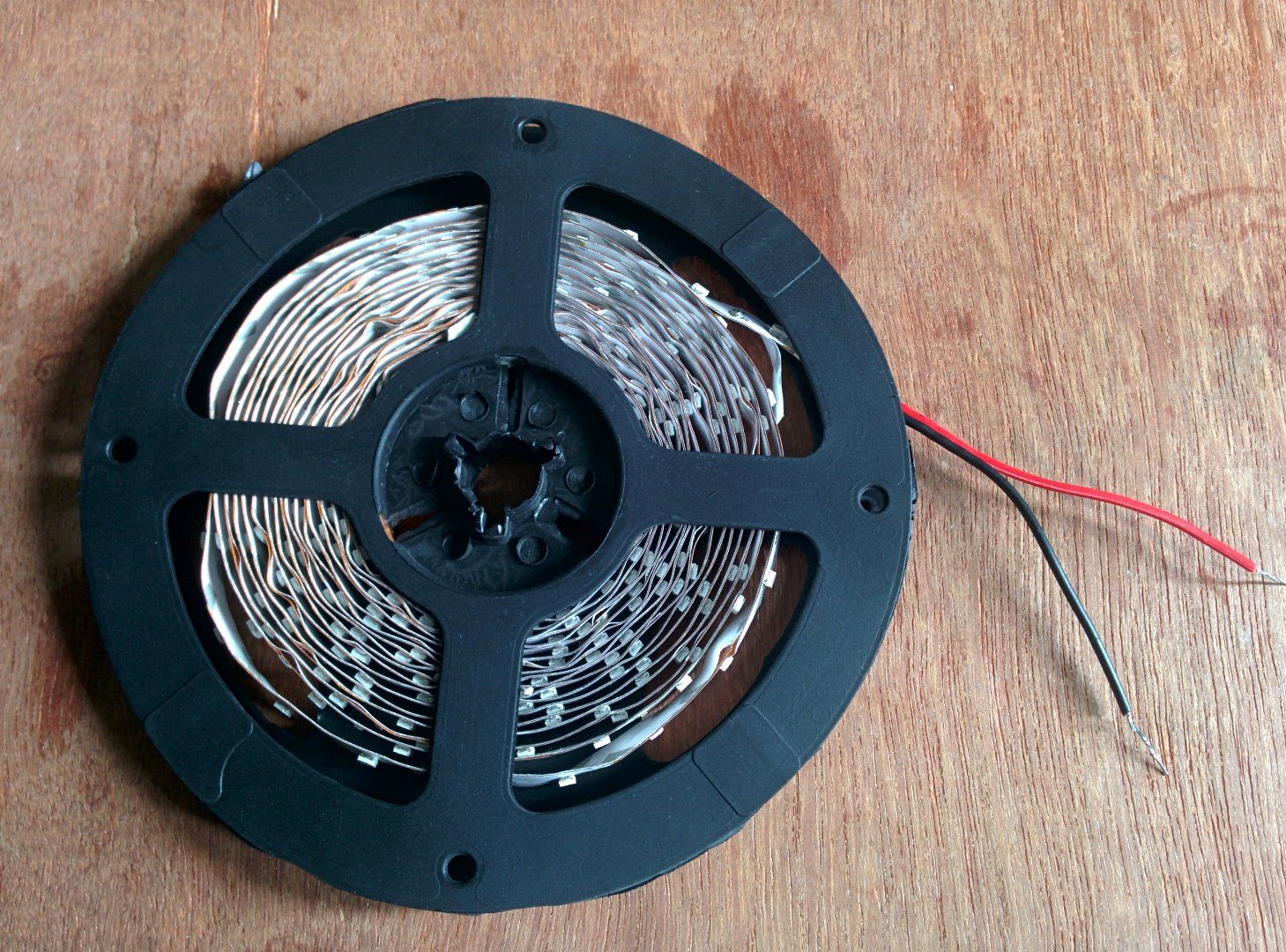 DIY Cheap LED TV Backlight - a Layman's Version : 6 Steps (with ...