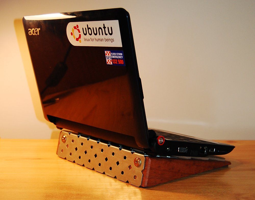 Netbook & Laptop Stand : 5 Steps (with Pictures) - Instructables
