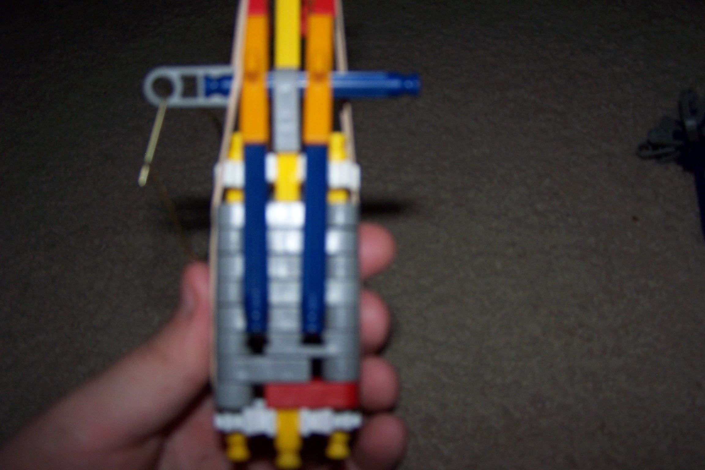 Knex HESG(High Explosive Shrapnel Grenade) : 3 Steps - Instructables