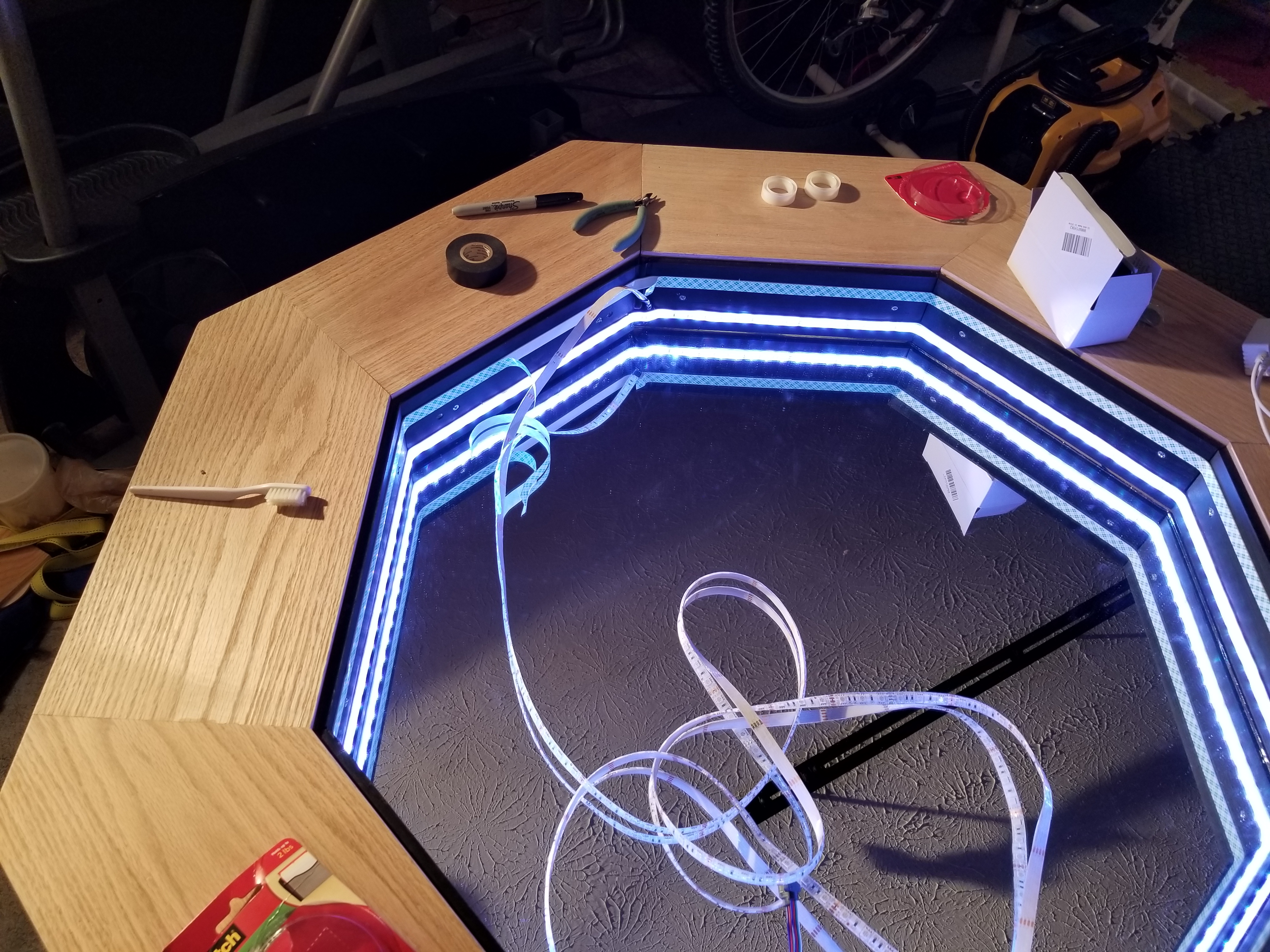 Octagonal Infinity Mirror Table : 20 Steps (with Pictures) - Instructables