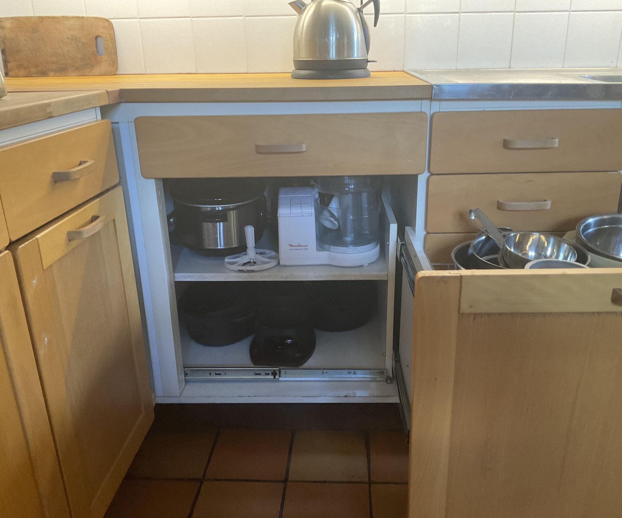 Kitchen Corner Access : 8 Steps (with Pictures) - Instructables