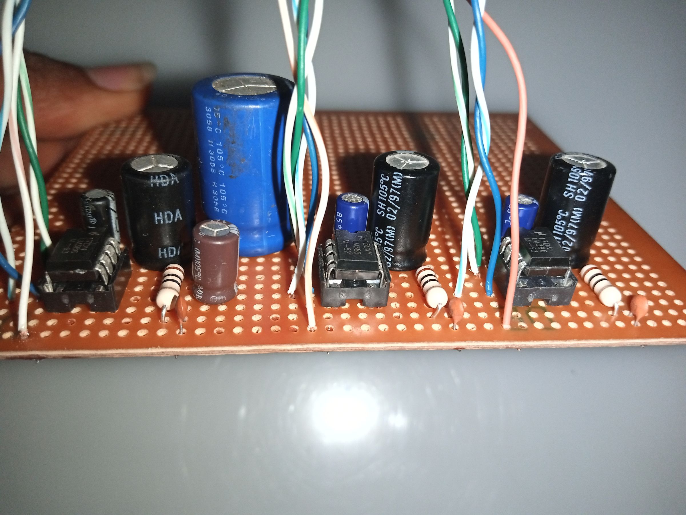 3 CHANNEL AUDIO MIXER Integrated With an FM Radio Transmitter : 19 ...