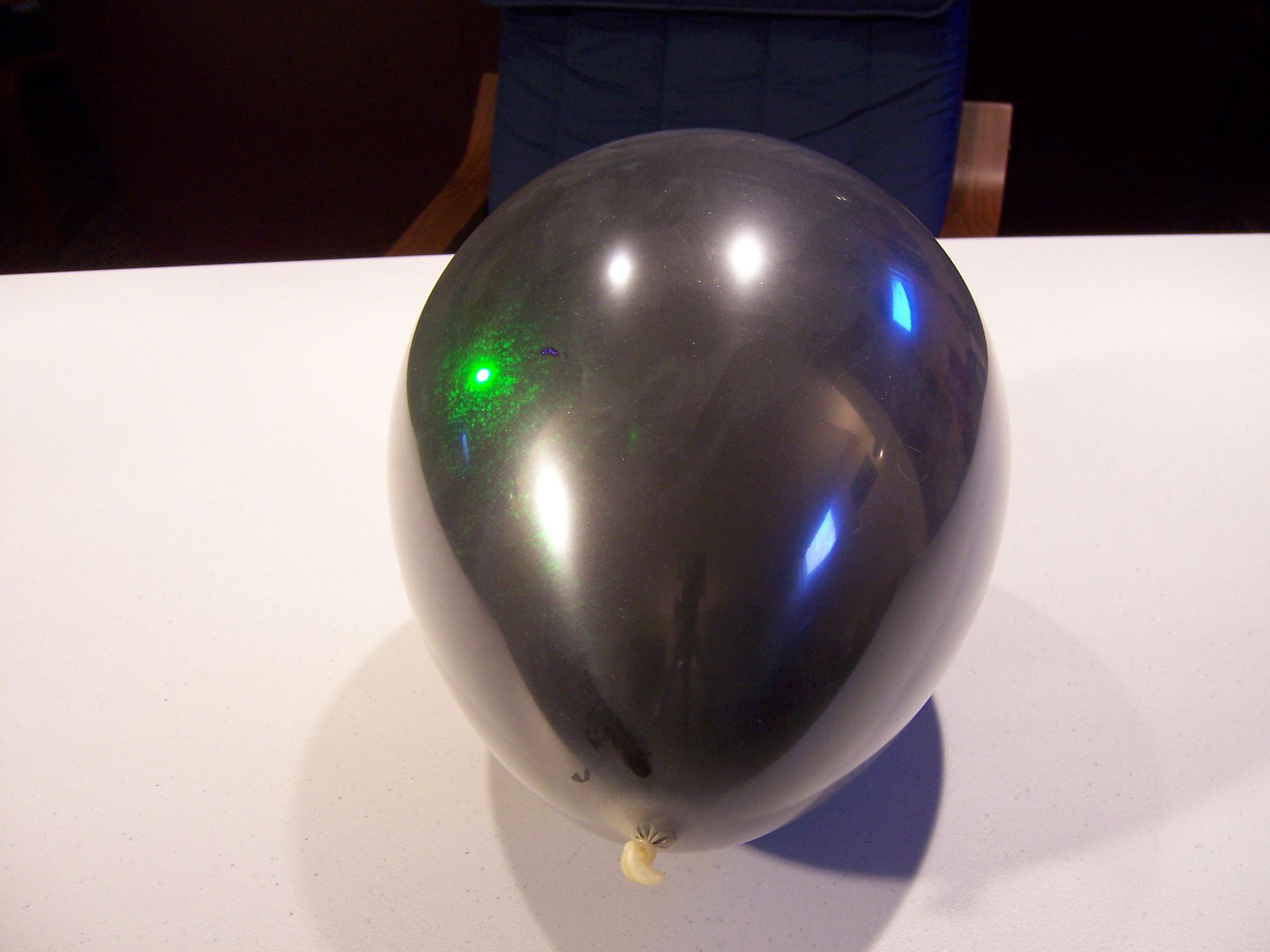 Black Balloon Burst With a Twist : 8 Steps - Instructables