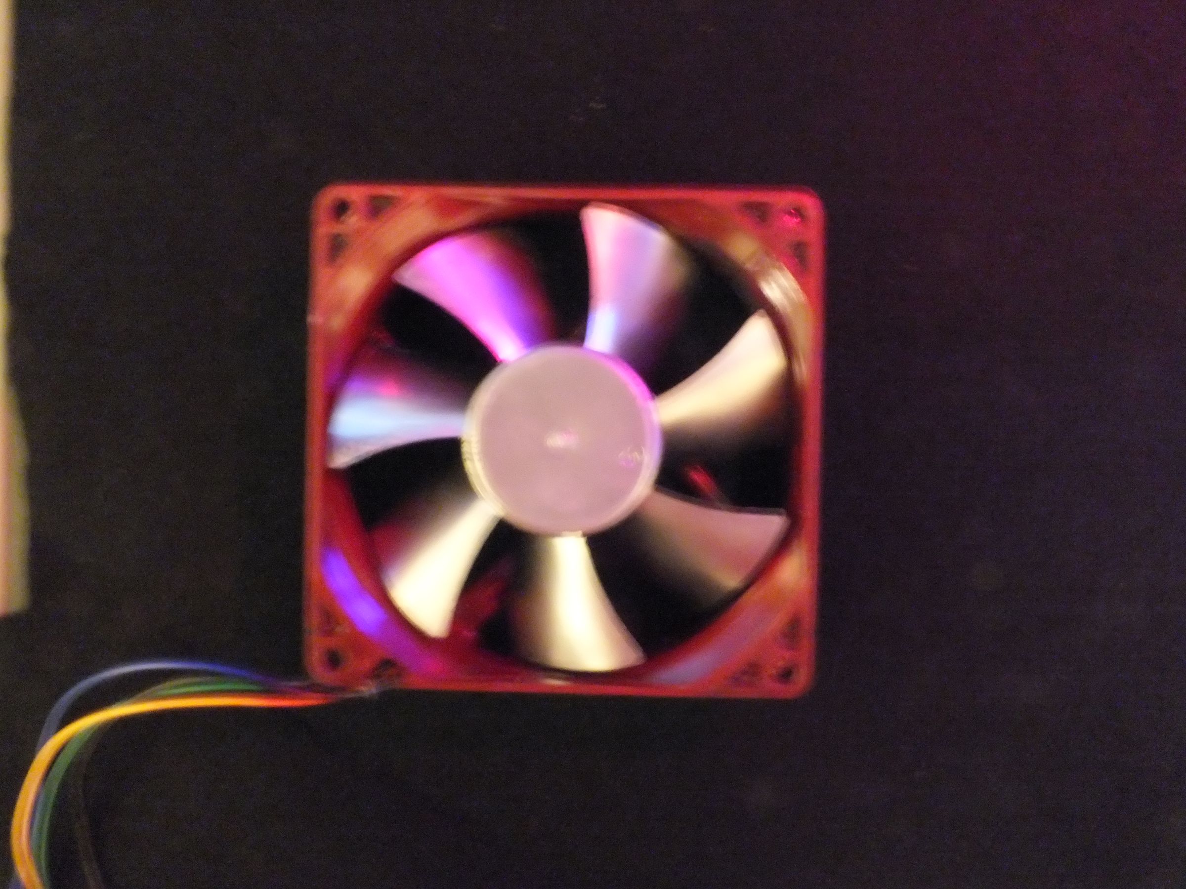 REPAINT a PC FAN (MOD) : 8 Steps - Instructables