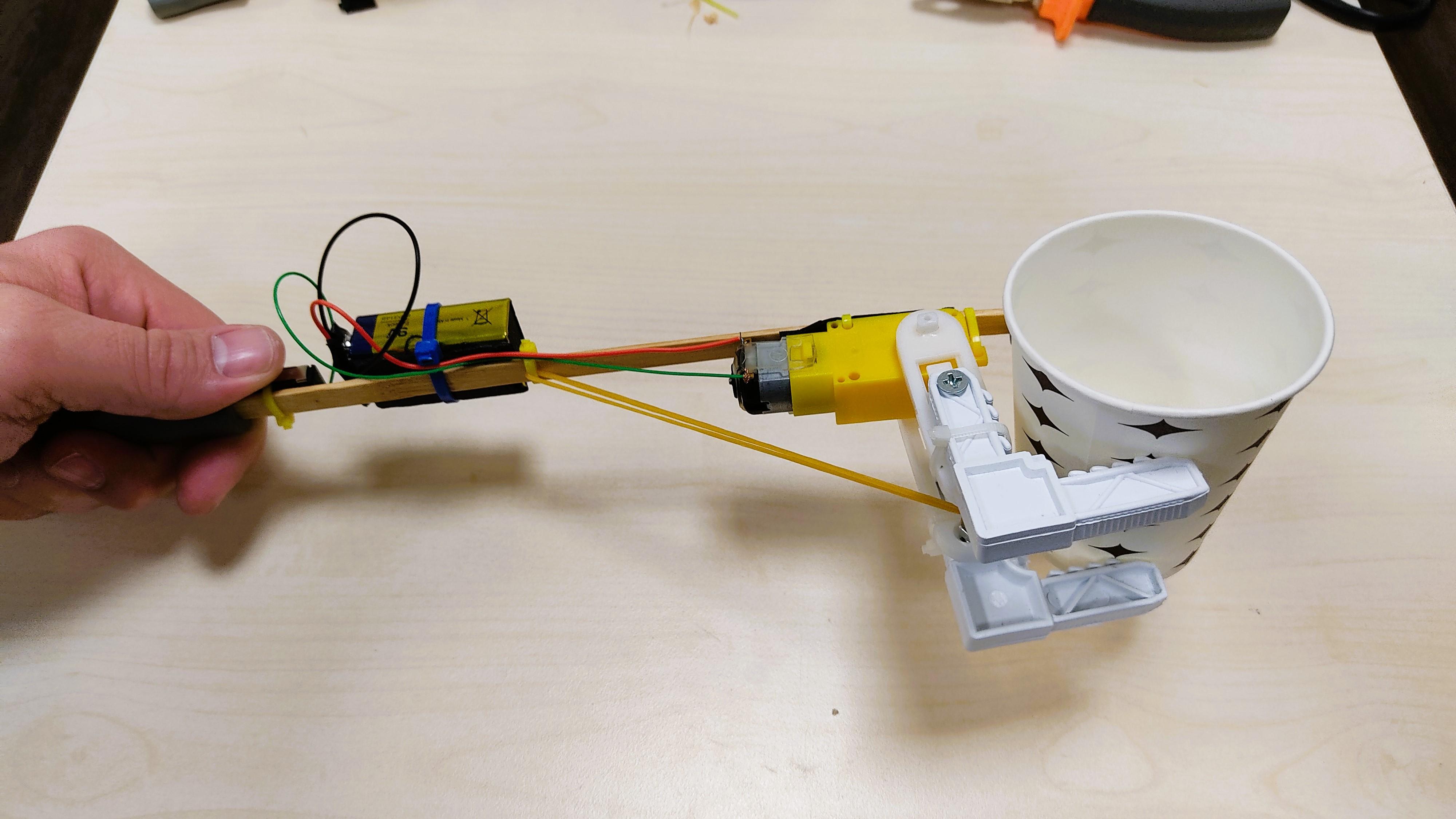 Robotics for School: Create Four Easy Robots Using Simple Materials ...