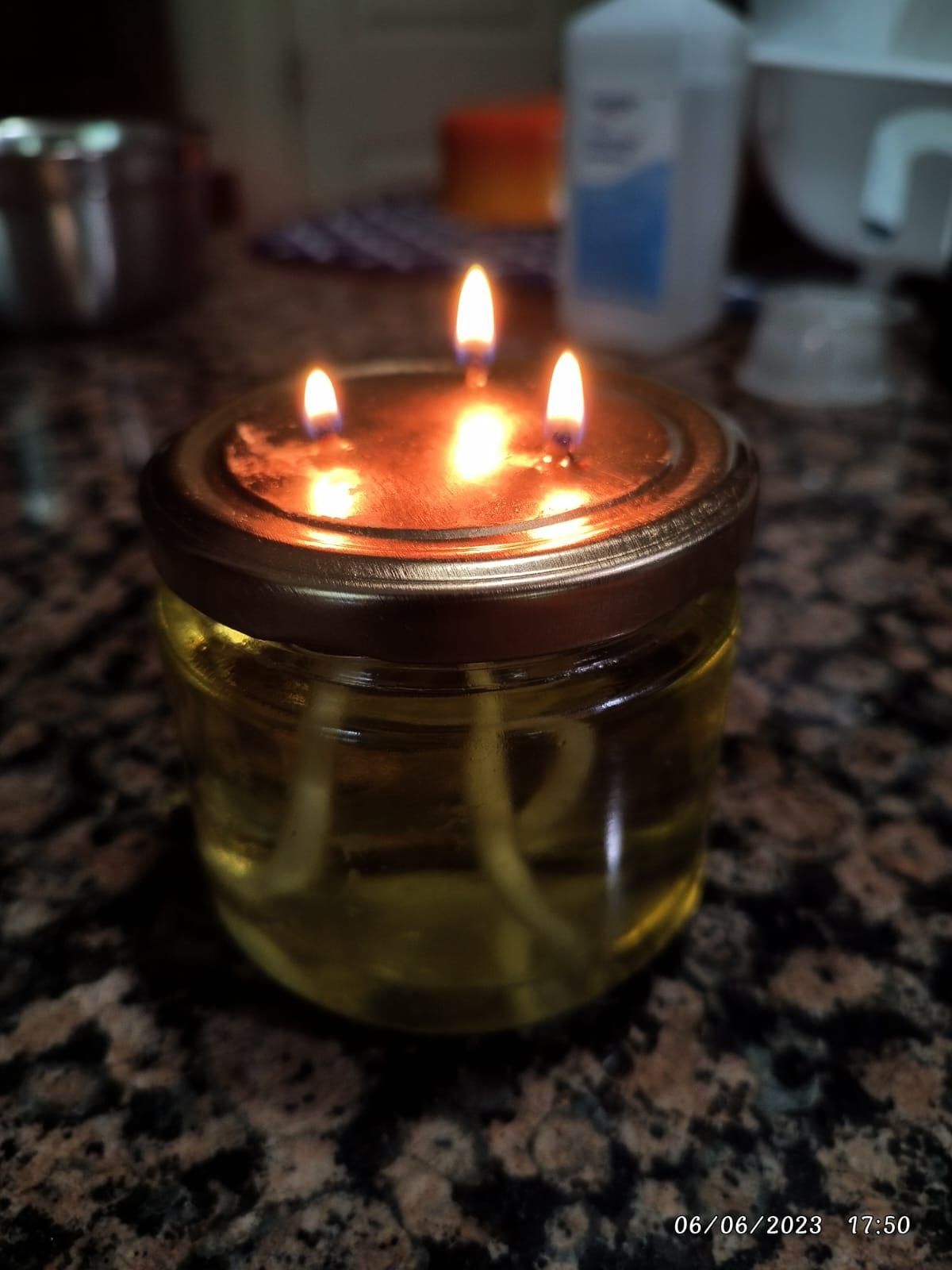 Jumbo Jar Oil Lamp : 4 Steps - Instructables