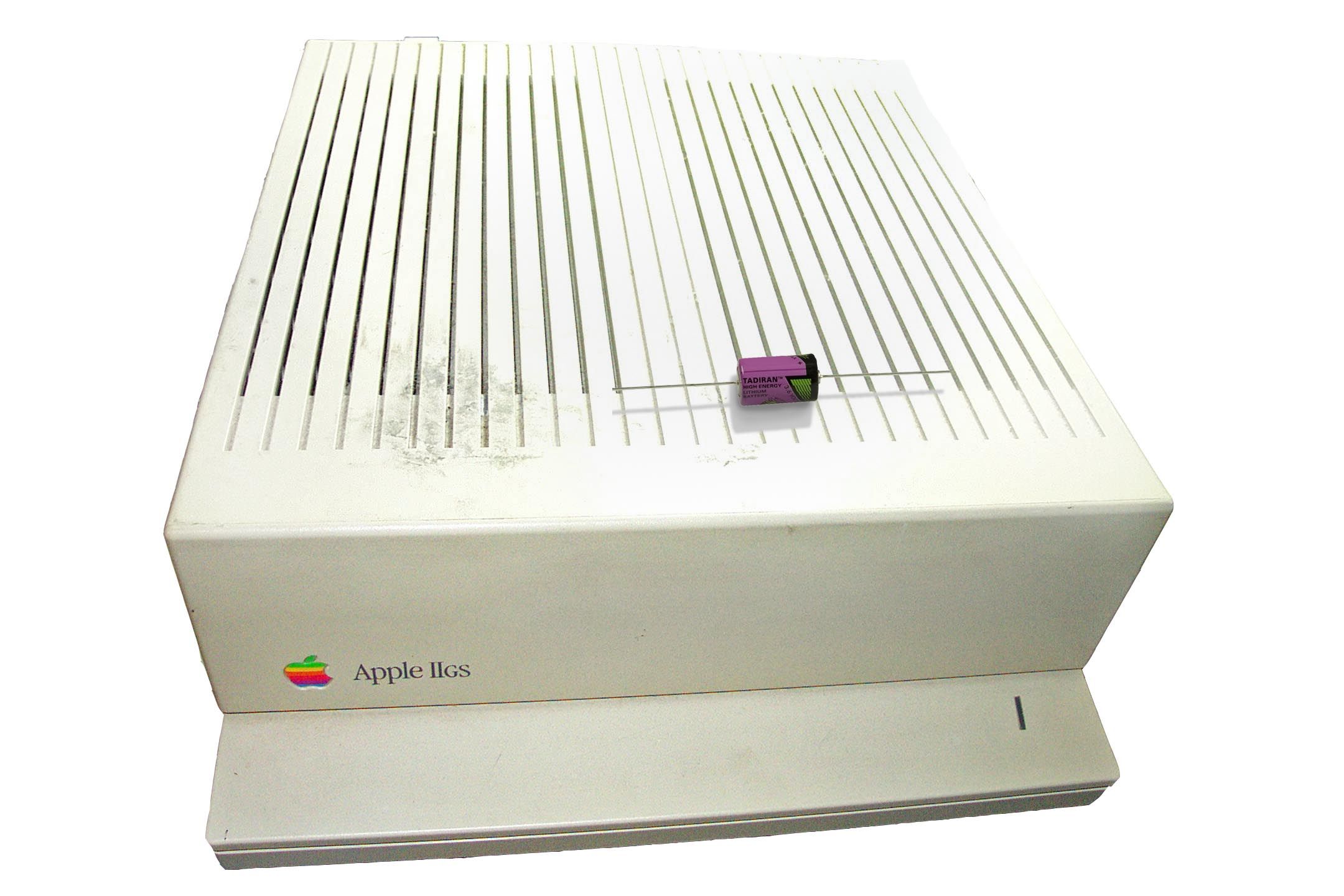Replace an Apple IIGS Clock Battery : 7 Steps - Instructables