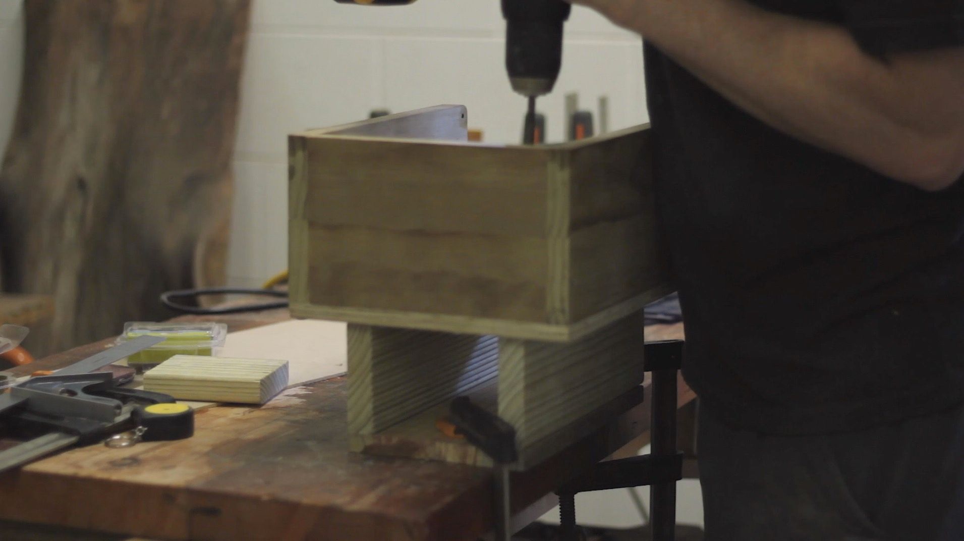 How to Make a Rustic Wood Mailbox : 5 Steps (with Pictures) - Instructables