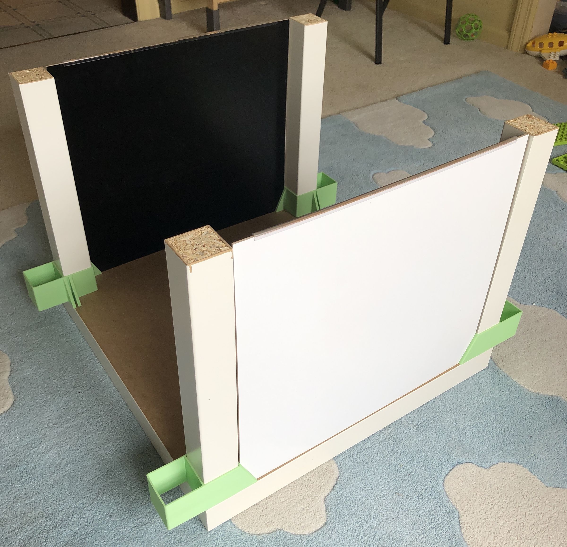 Hardware-free LEGO/DUPLO Table (IKEA LACK Hack) : 9 Steps (with ...