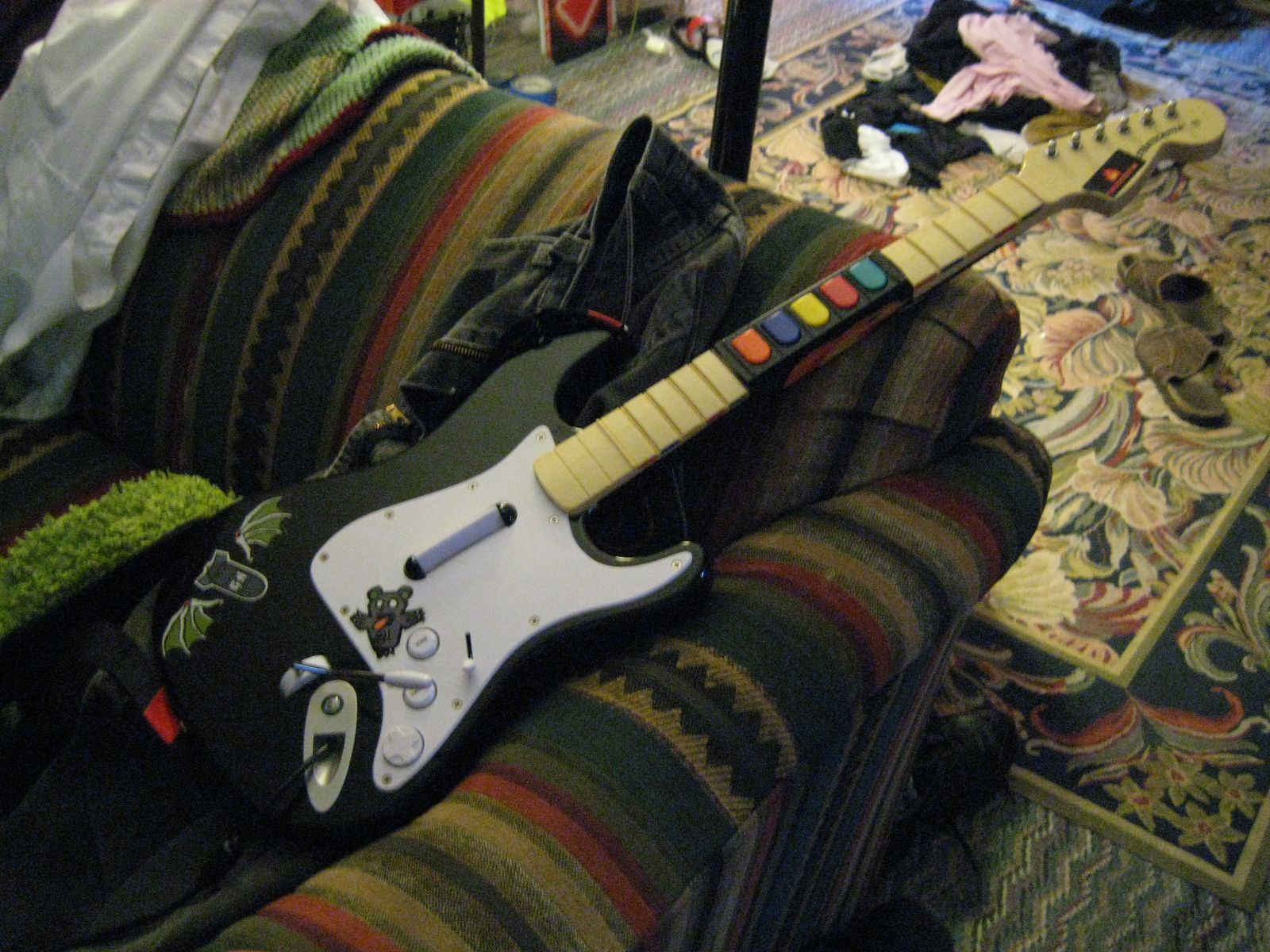 Rock Band Guitar Mod: Guitar Hero Buttons and Strum Bar : 17 Steps ...