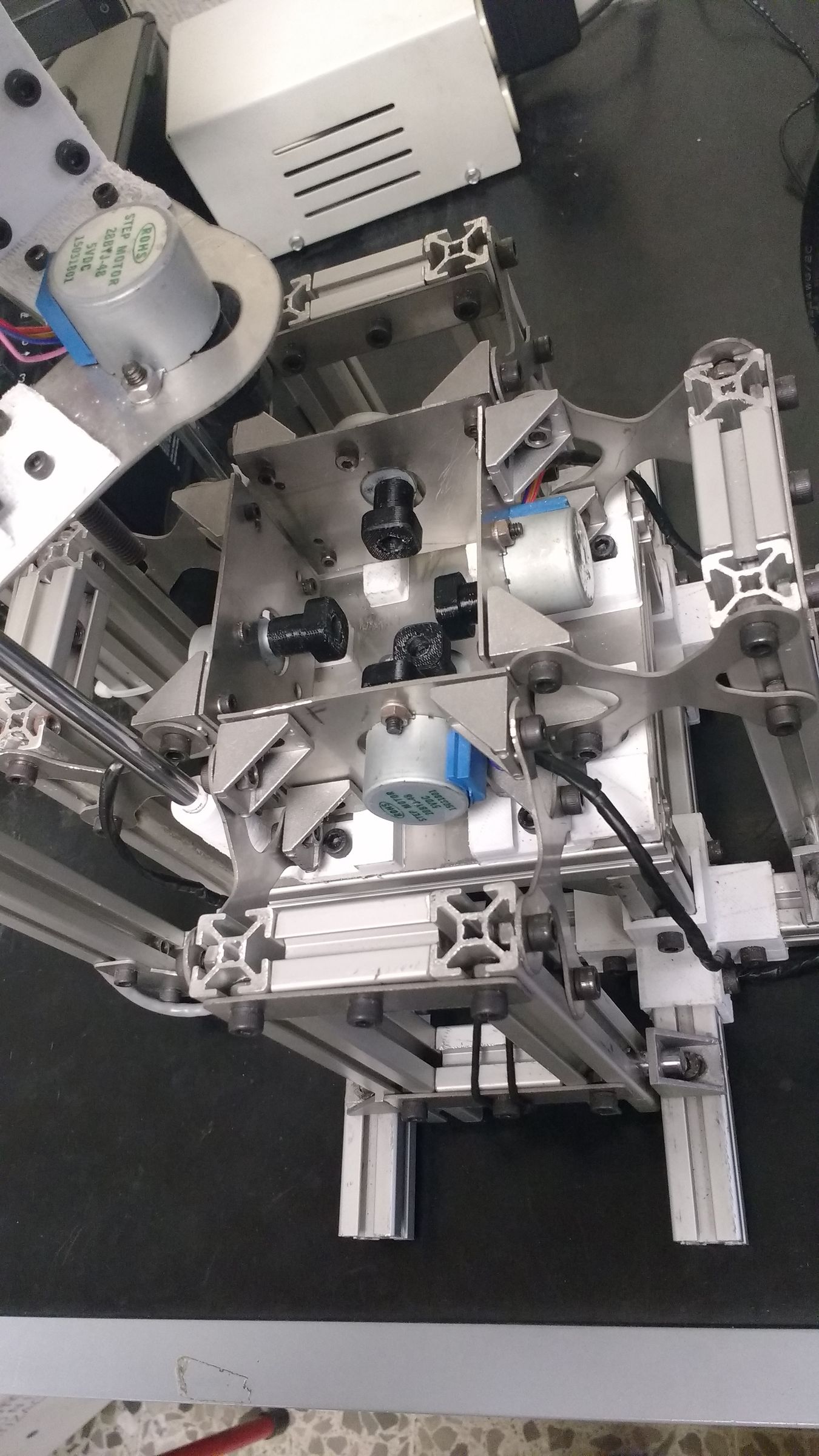 Mechatronic Rubik Cube Solver - Instructables