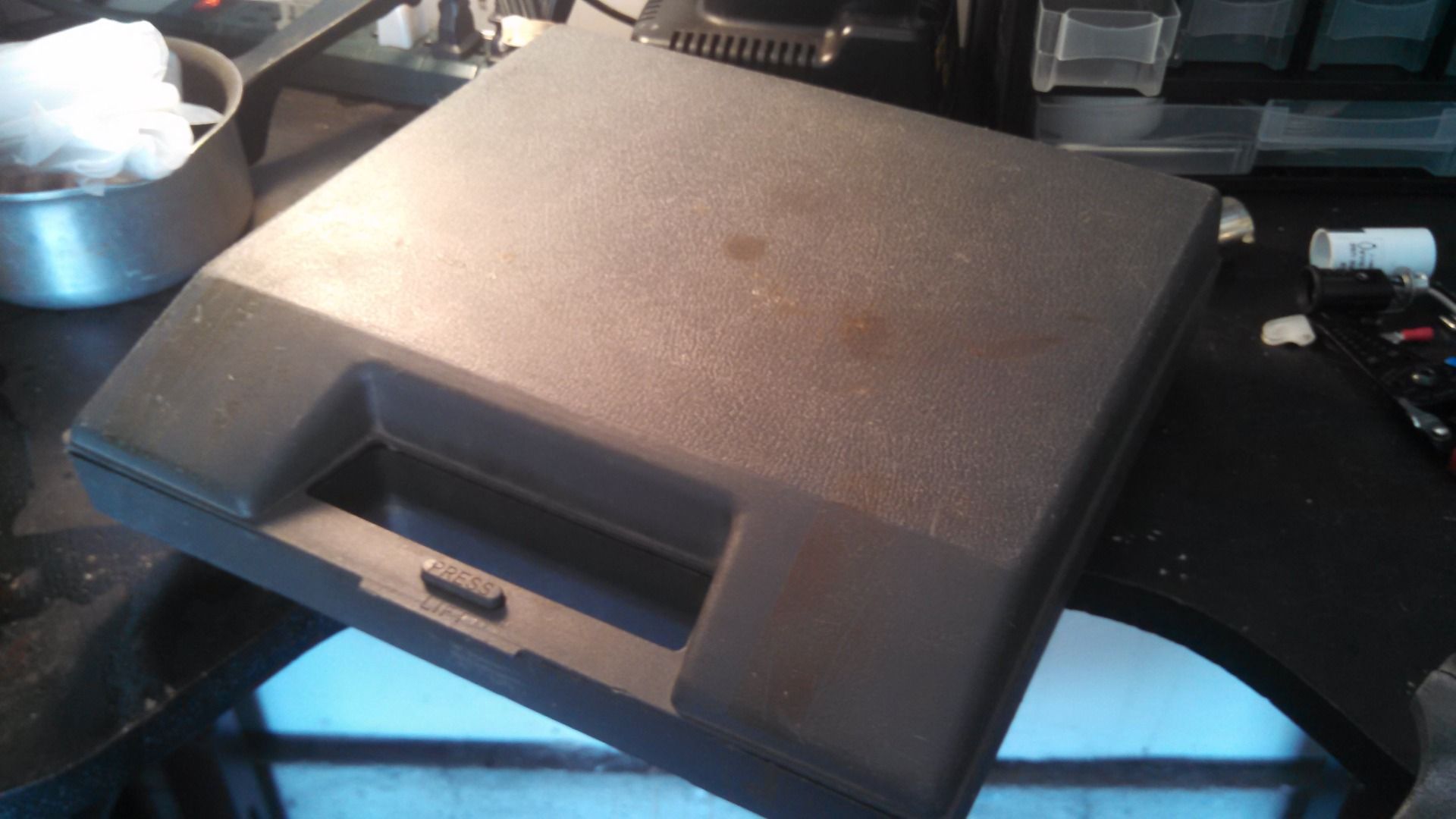 Weller D-550 Tip Exchange : 4 Steps - Instructables