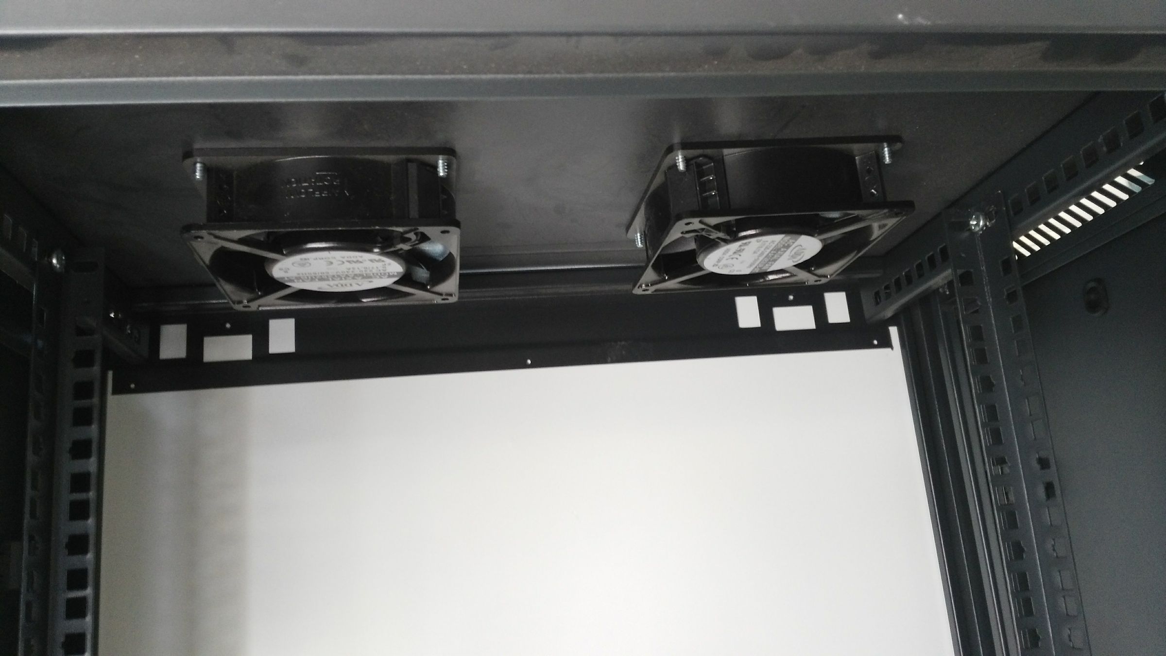 Dust-proof Enclosure for PC : 4 Steps (with Pictures) - Instructables