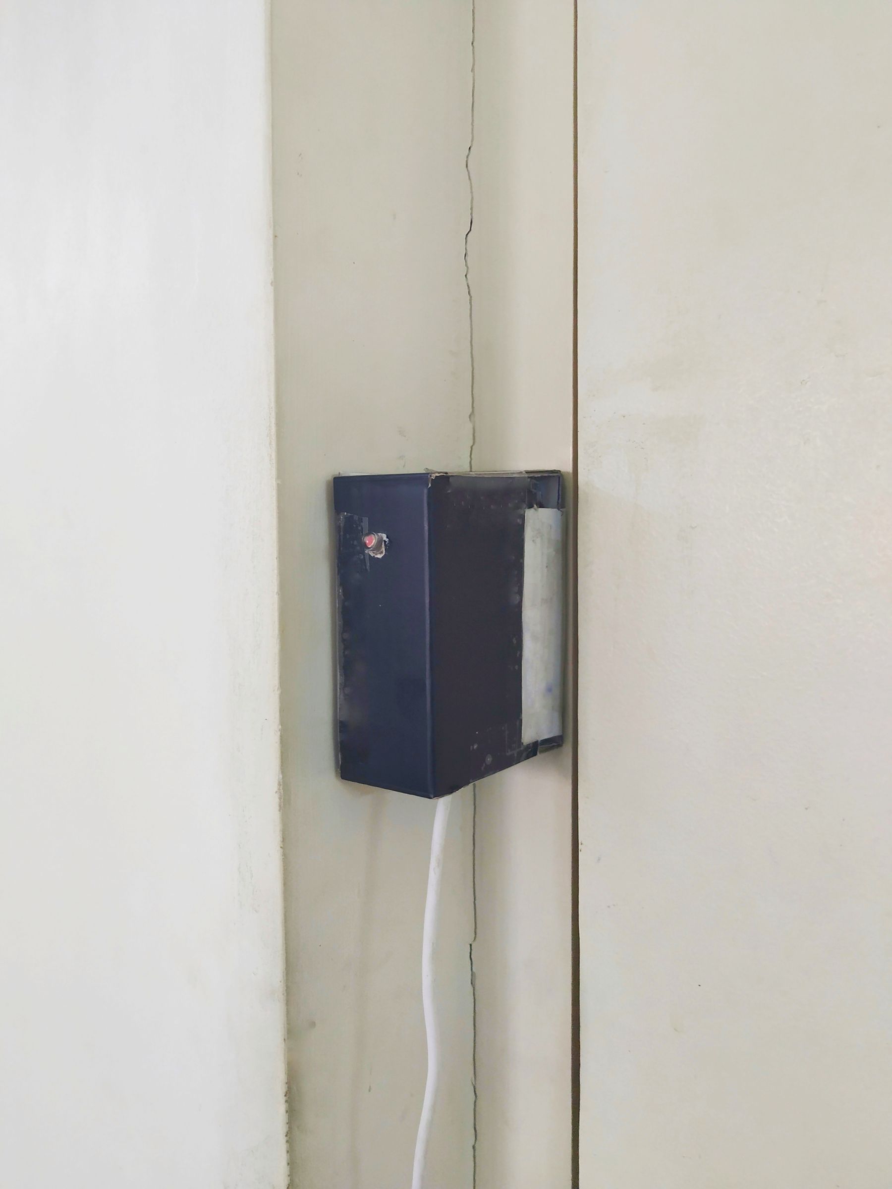 MODAS: Magnetic Open Door Alert System : 7 Steps (with Pictures ...