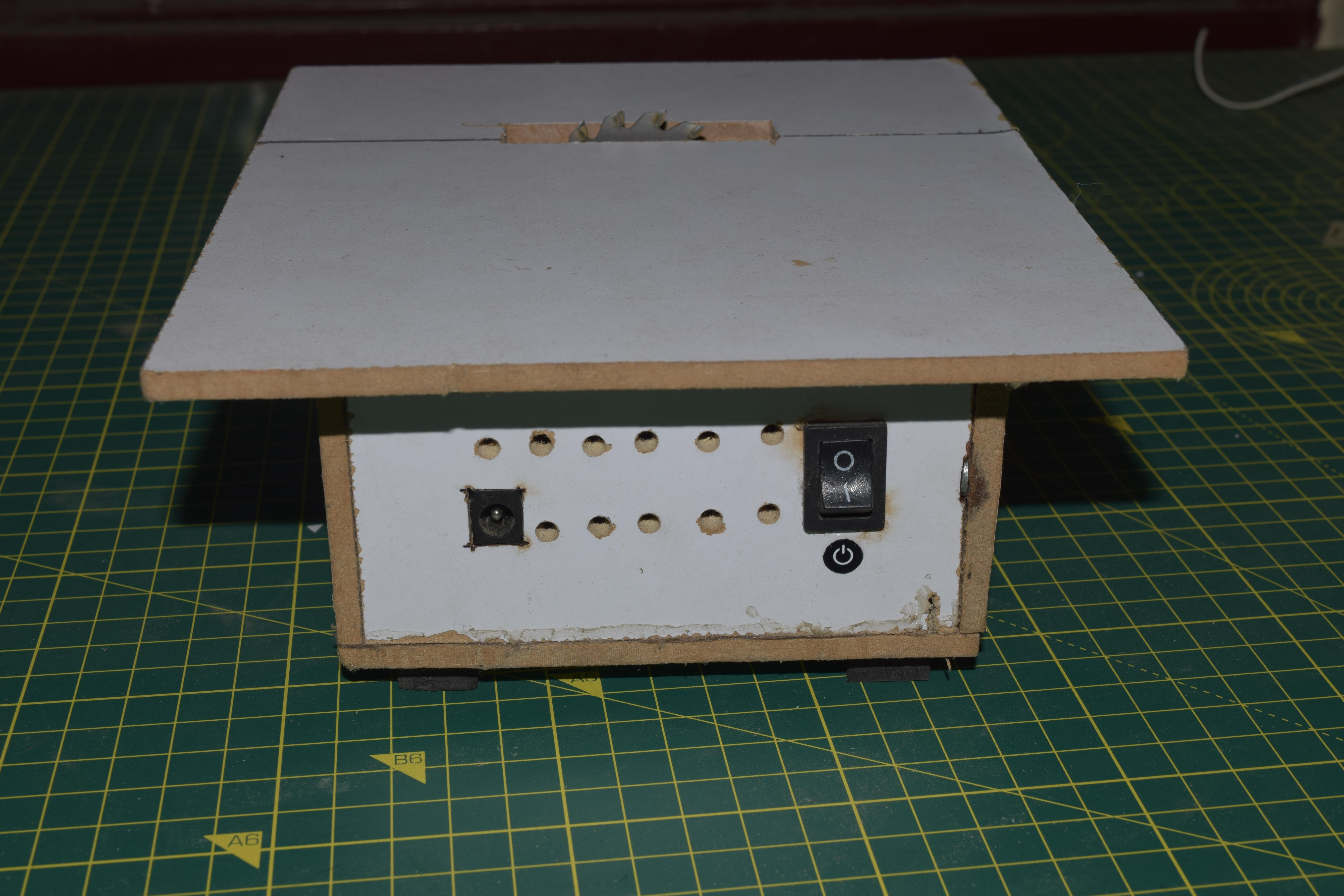 DIY PCB Cutter AKA Mini Table Saw : 8 Steps (with Pictures) - Instructables