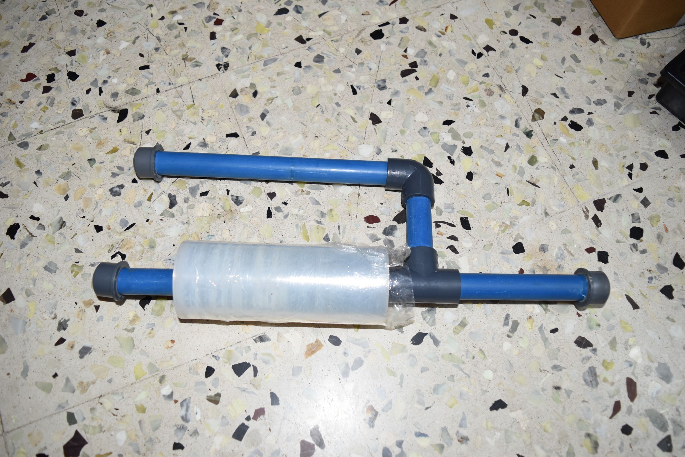 STRETCH WRAP FILM ROLL HOLDER : 6 Steps (with Pictures) - Instructables