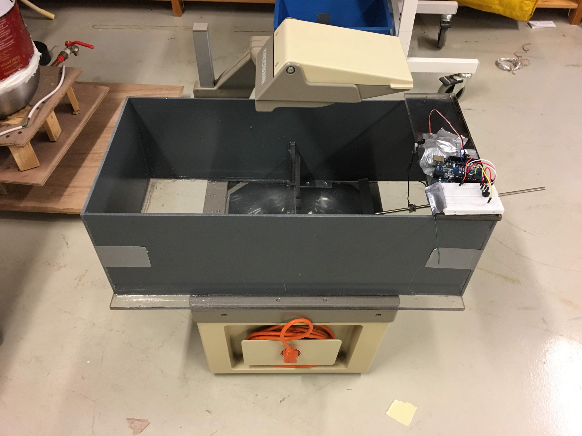 Double Slit Experiment Met Water : 5 Steps - Instructables