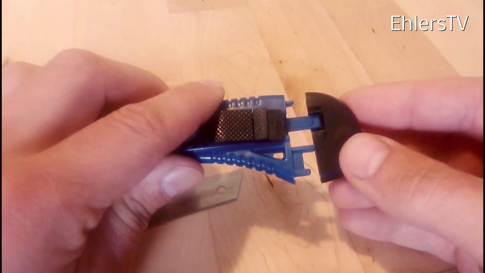 Make a Saw From a Cutter - Life Hack : 6 Steps - Instructables