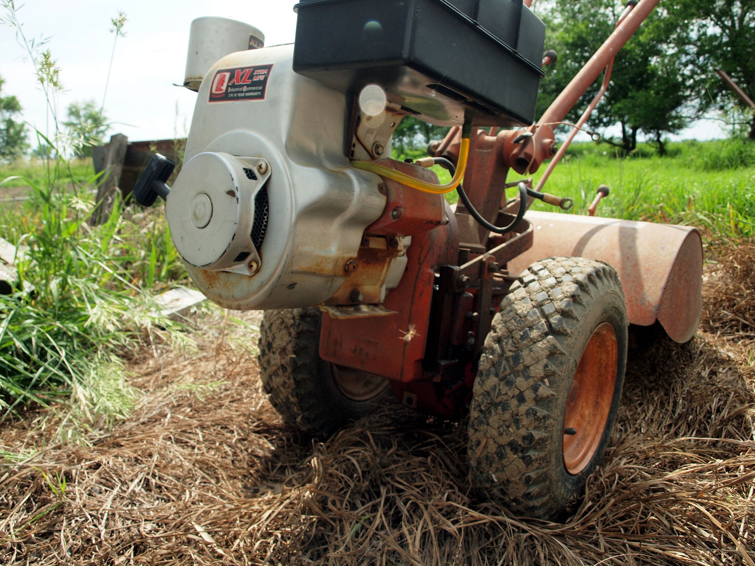 How to Resurrect and Fix a Long Abandoned Rototiller. : 7 Steps (with ...