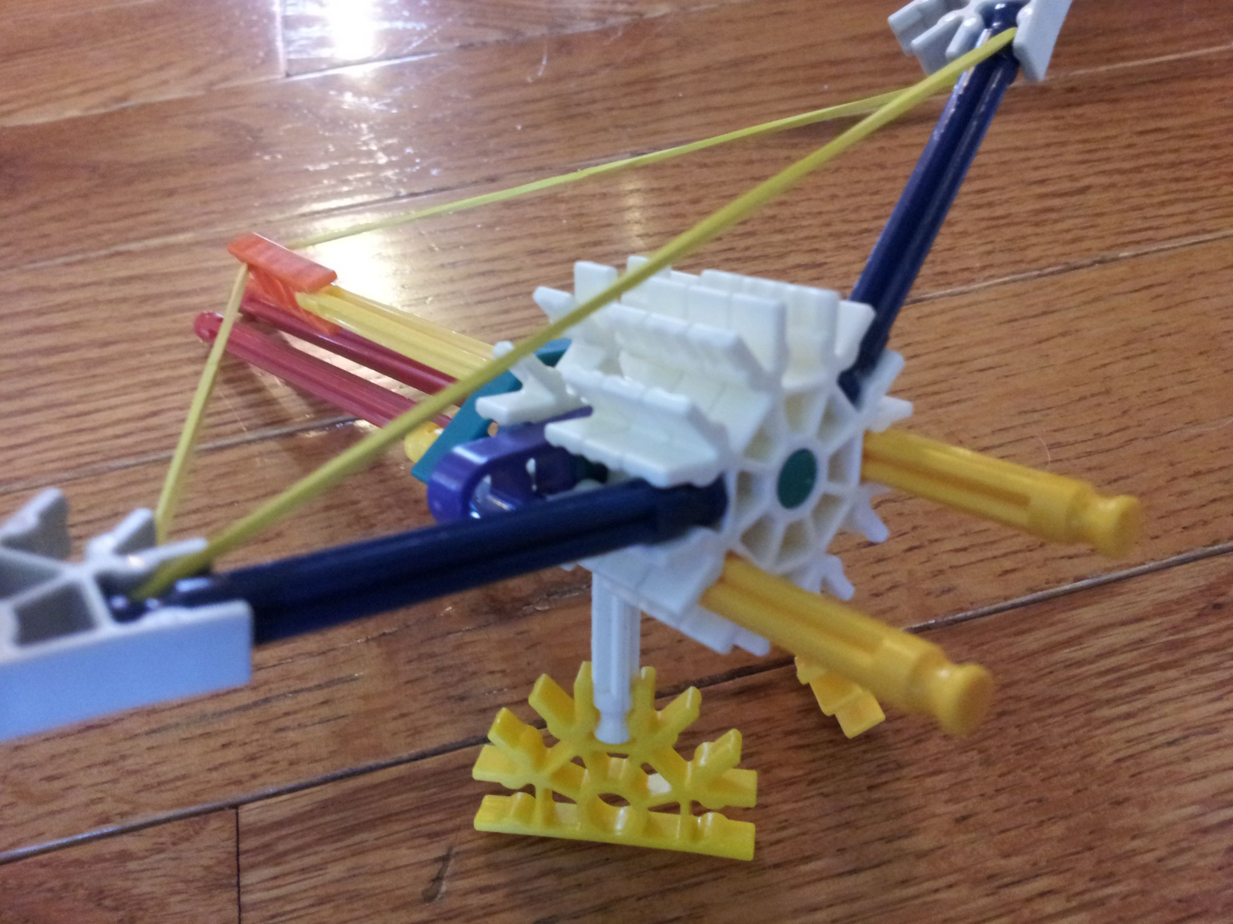 How to Make a Mini K'NEX Crossbow Turret : 4 Steps - Instructables