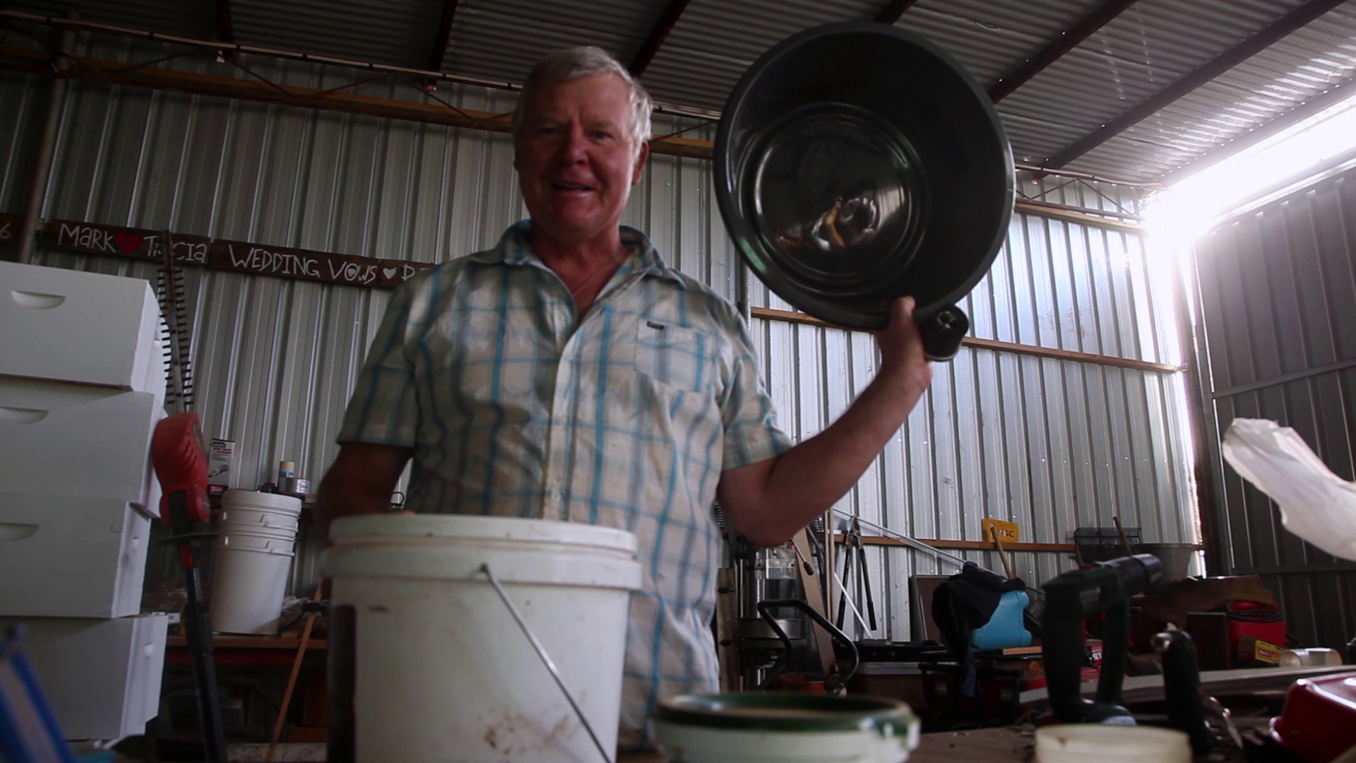 How to Make a Pollen Feeder for Beekeeping : 12 Steps - Instructables