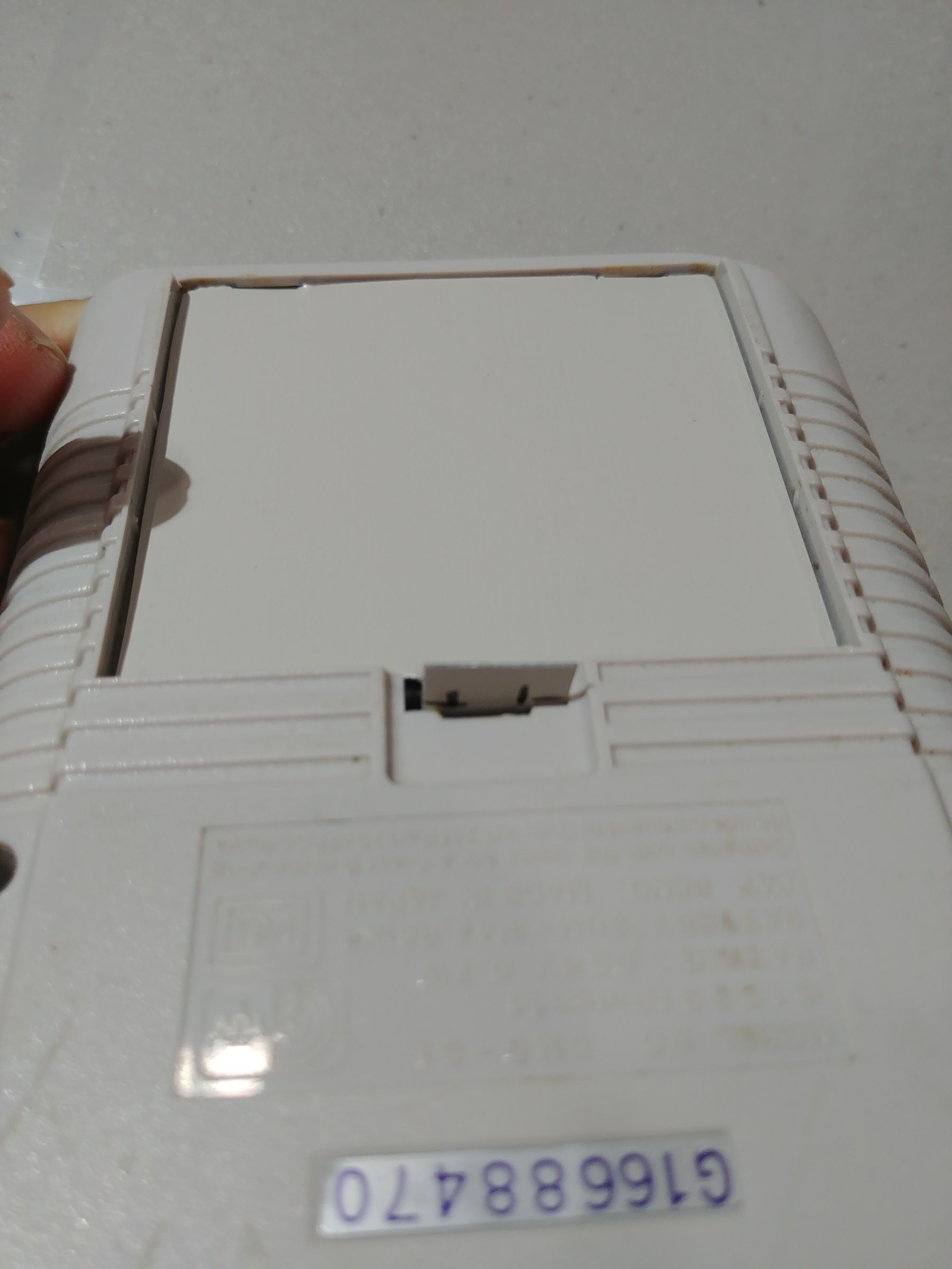 Replacement Remote Control Battery Cover : 5 Steps - Instructables