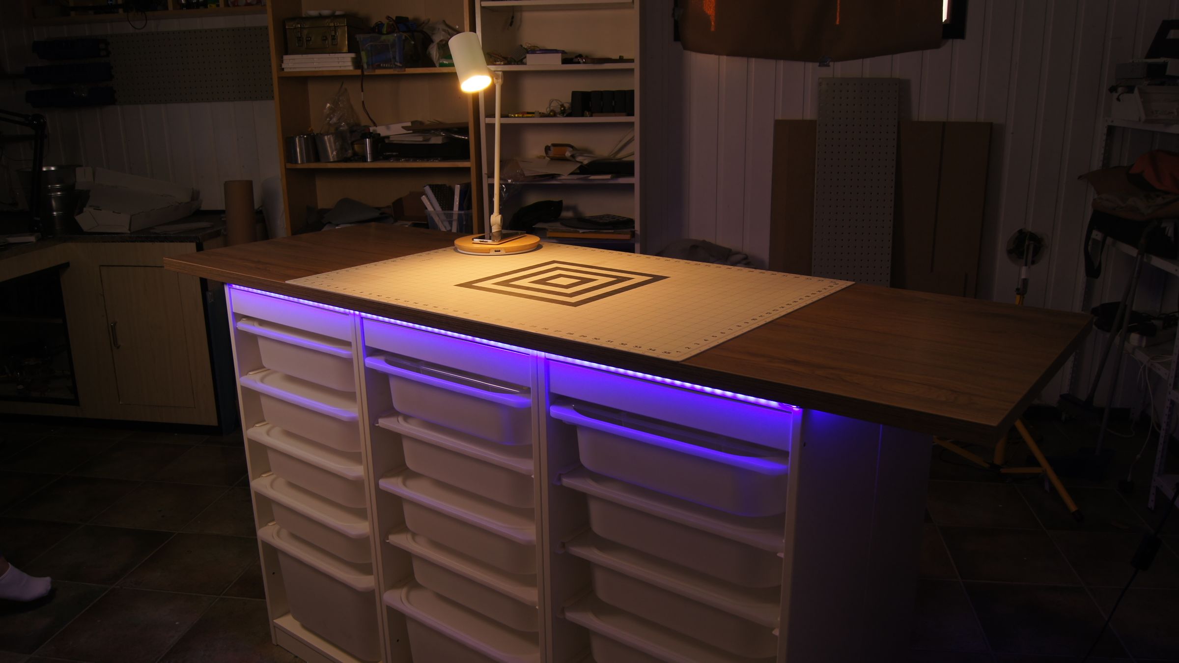 IKEA Hack: Practical Workbench : 11 Steps (with Pictures) - Instructables