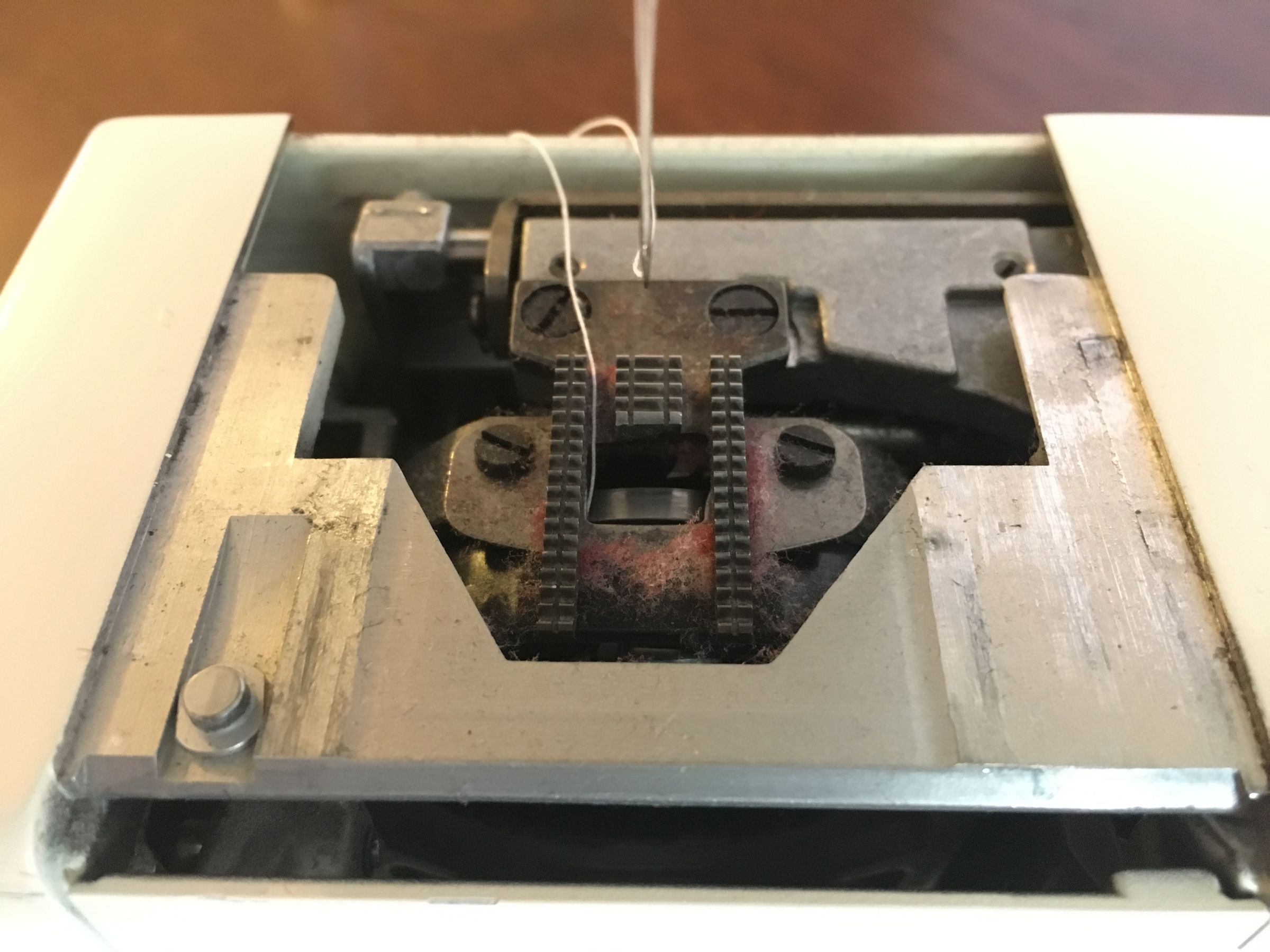 Basic Sewing Machine Cleaning : 4 Steps (with Pictures) - Instructables