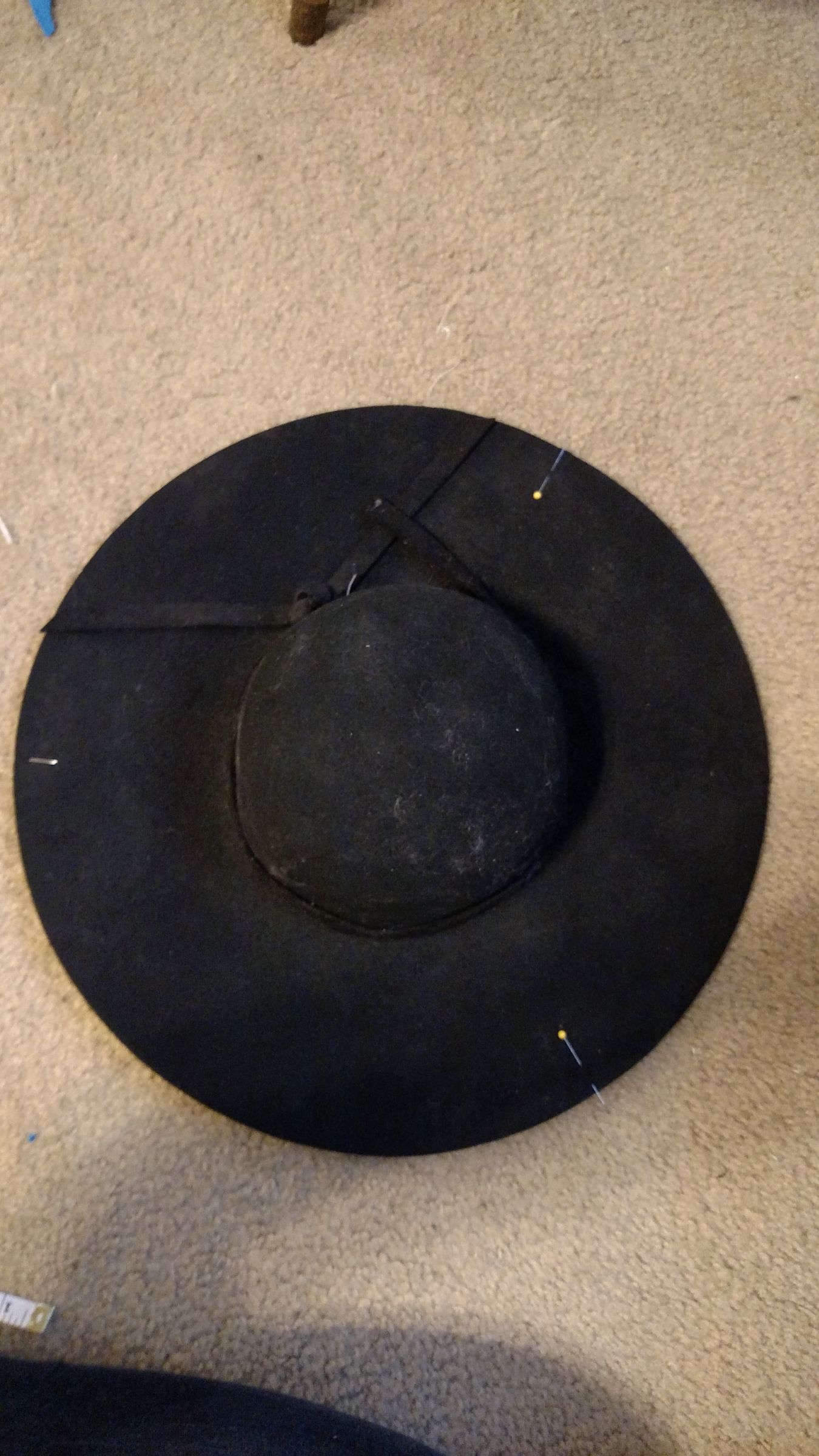 Quality Easy Pirate Hat : 4 Steps (with Pictures) - Instructables