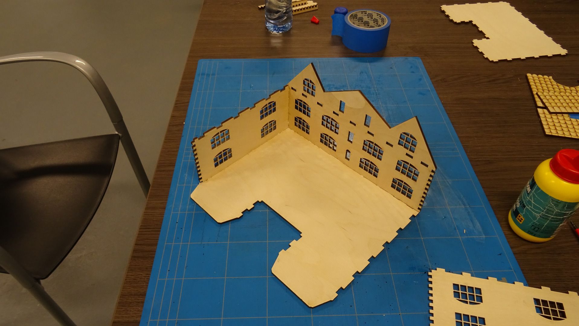 A Storage Box in the Shape of a House : 5 Steps (with Pictures ...