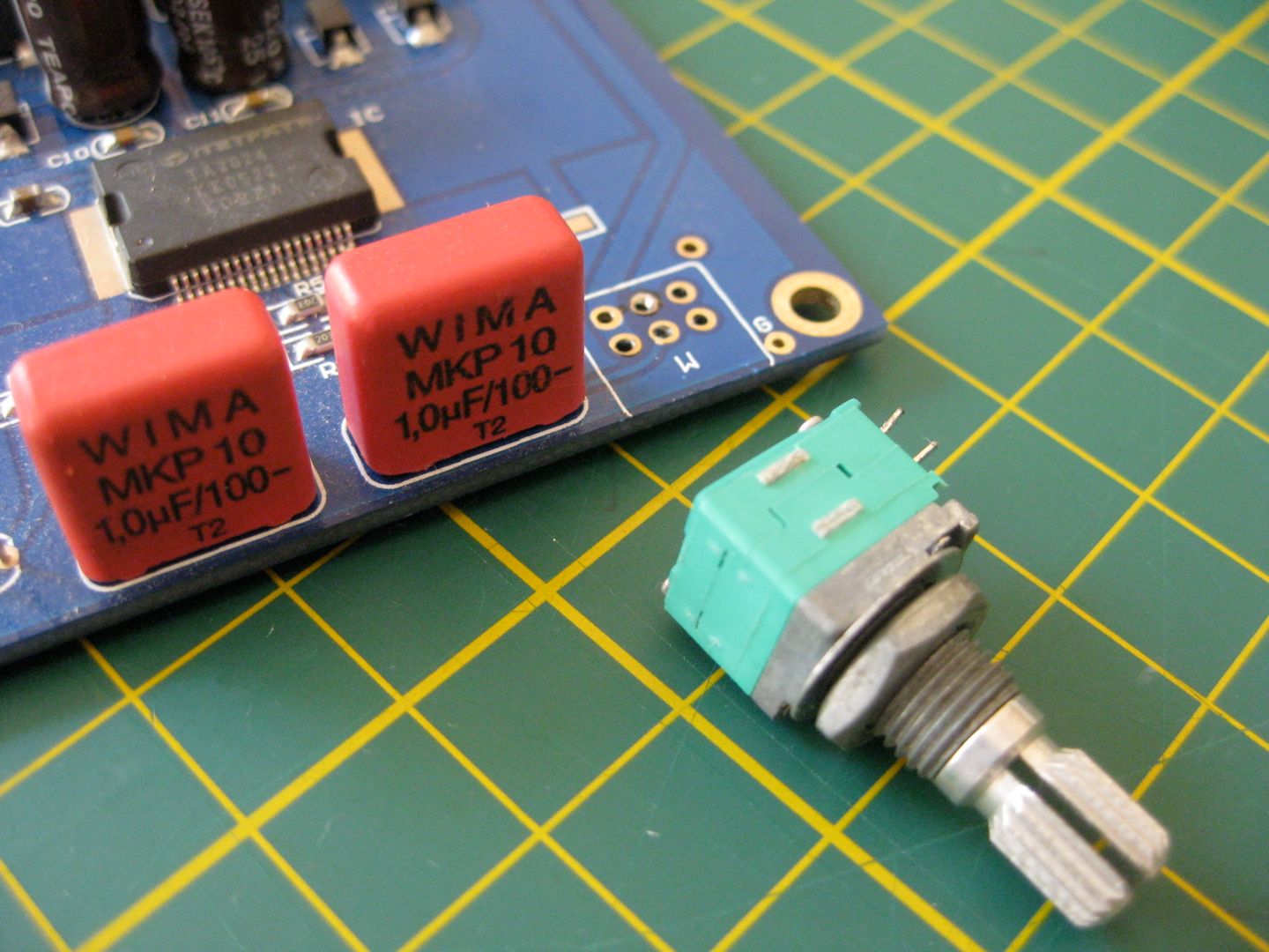 Easy Amplifier : 10 Steps (with Pictures) - Instructables