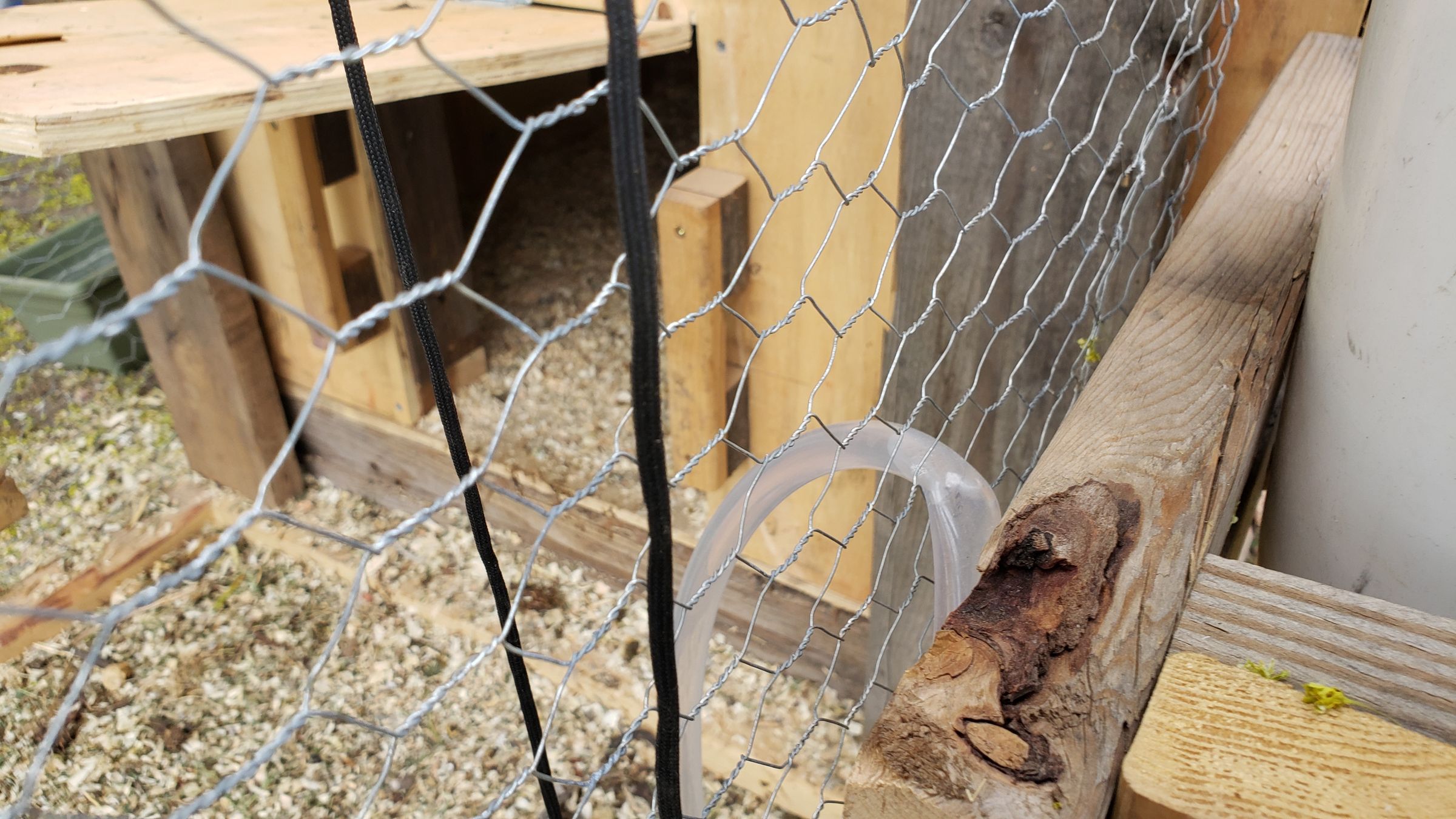 Chicken Water Tower : 3 Steps - Instructables