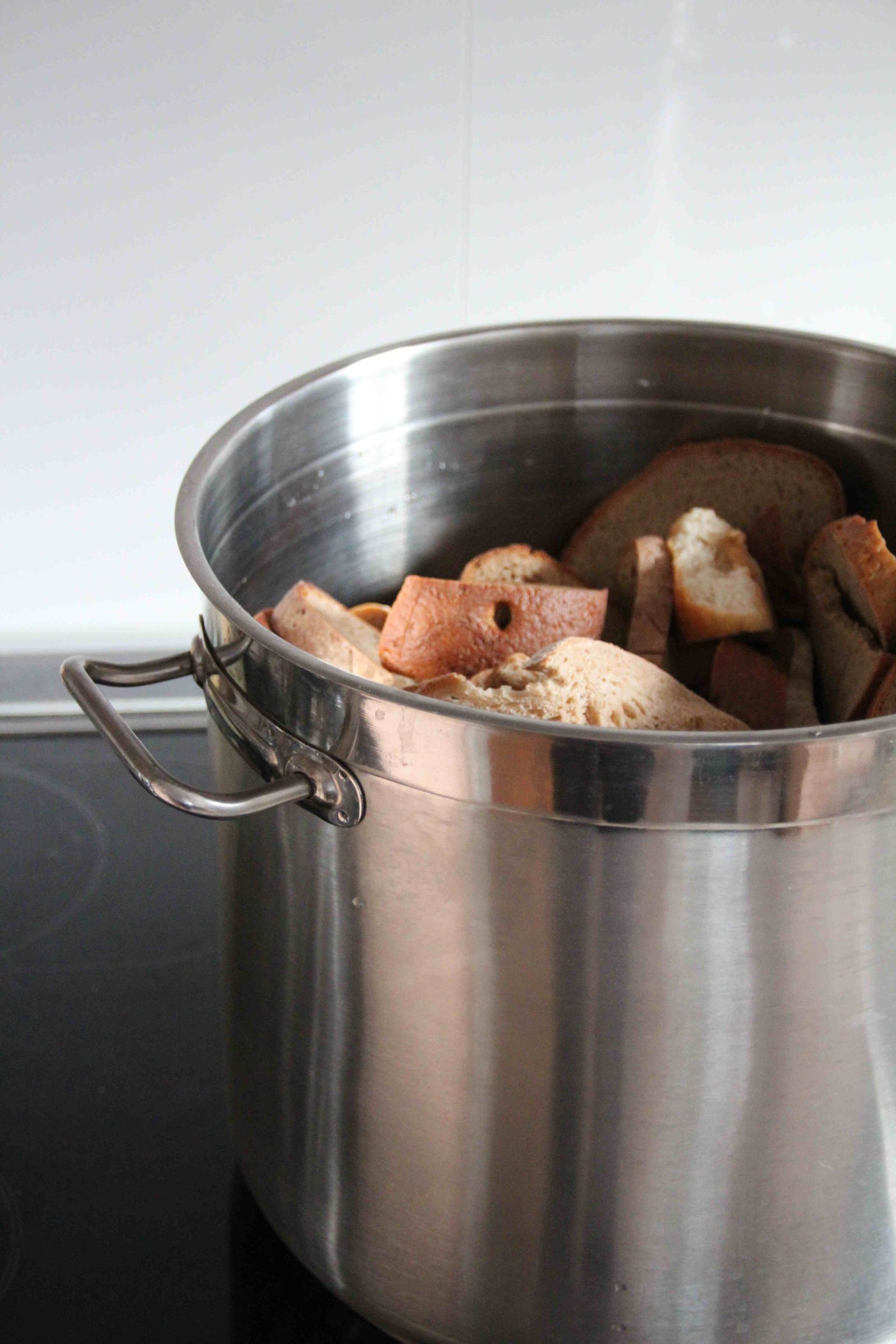 Vodka From Stale Bread & Crusts : 4 Steps (with Pictures) - Instructables