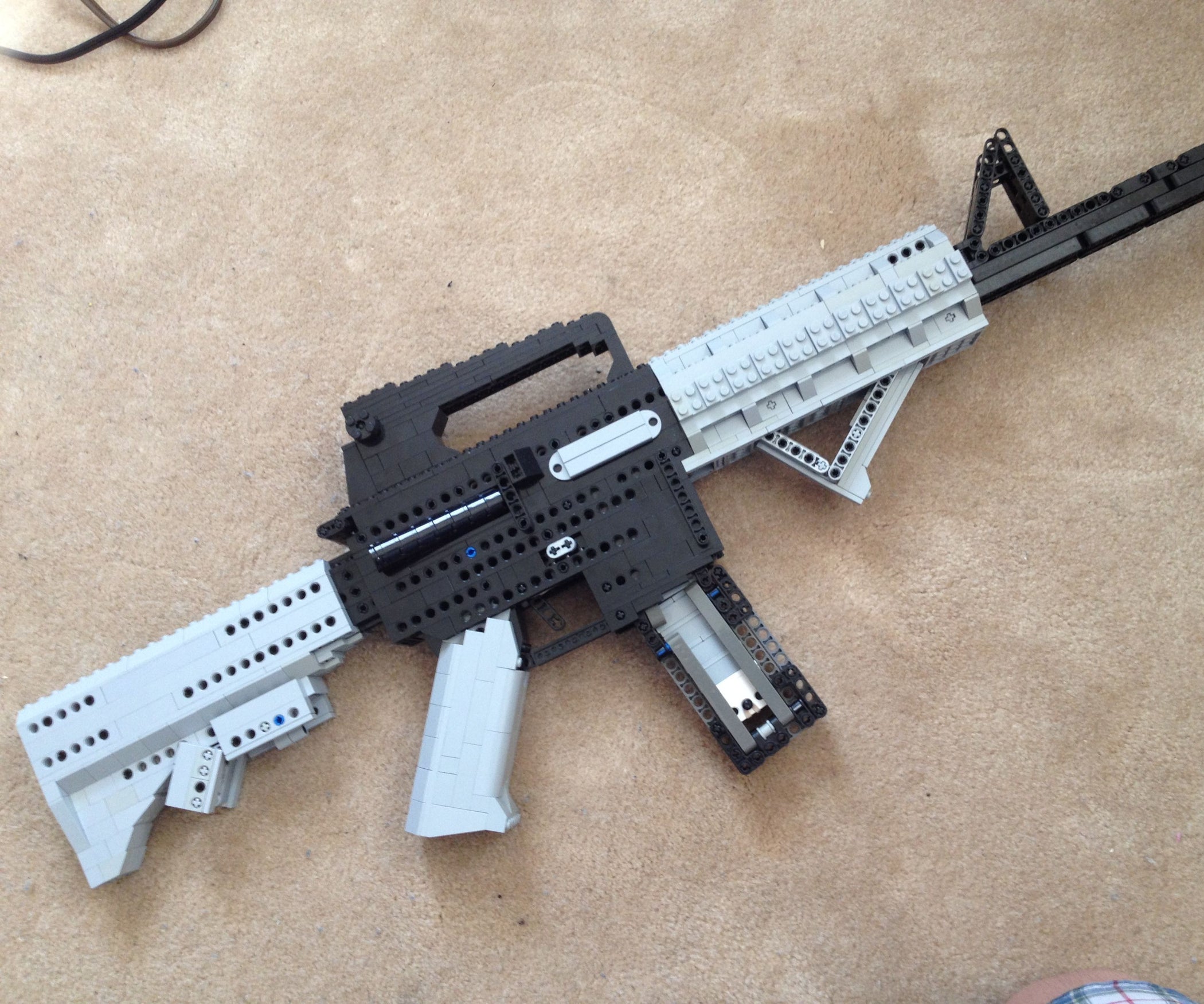 A Shootible LEGO M4A1 : 11 Steps - Instructables