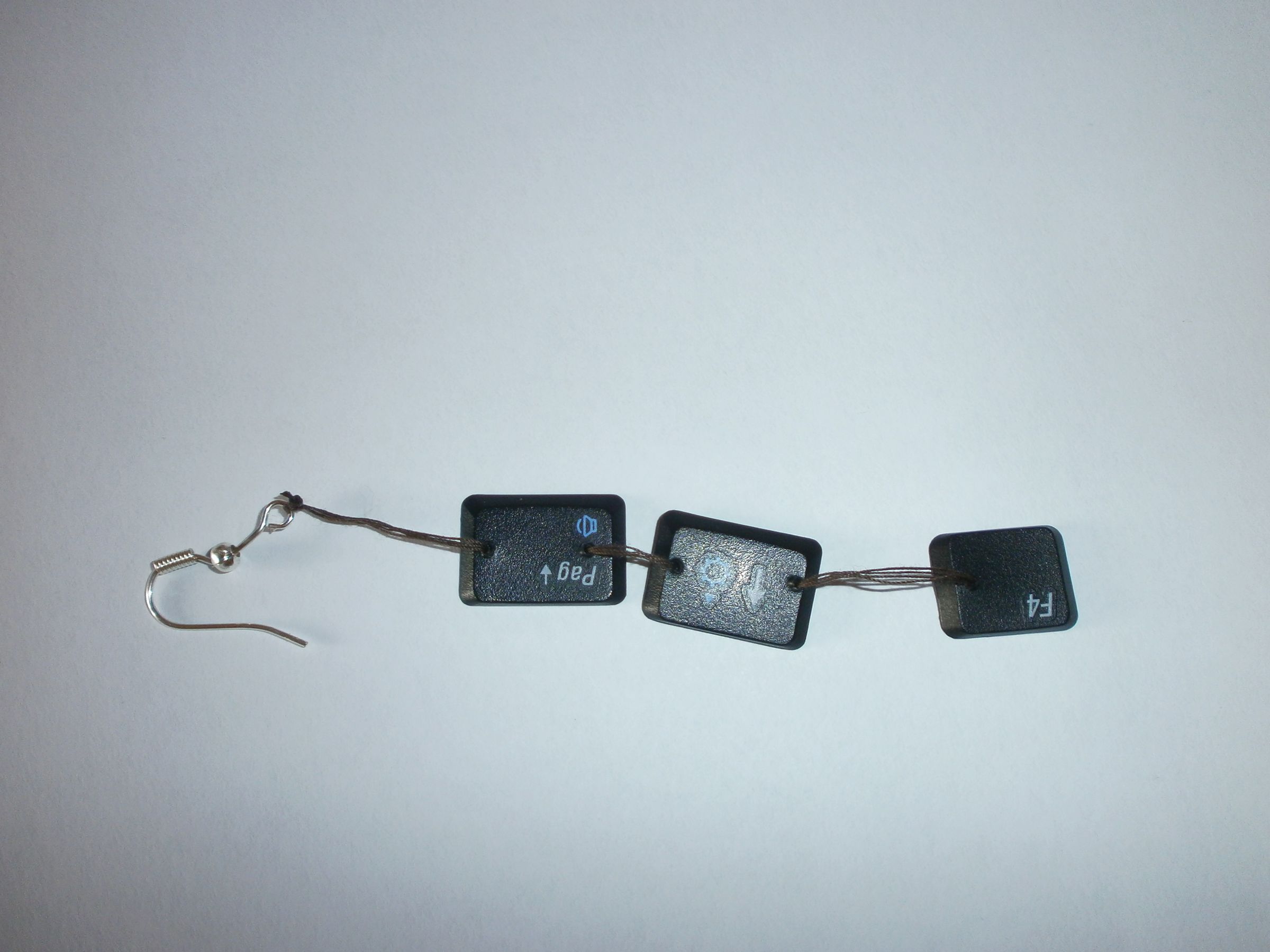 Earring Dell Keyboard : 3 Steps - Instructables