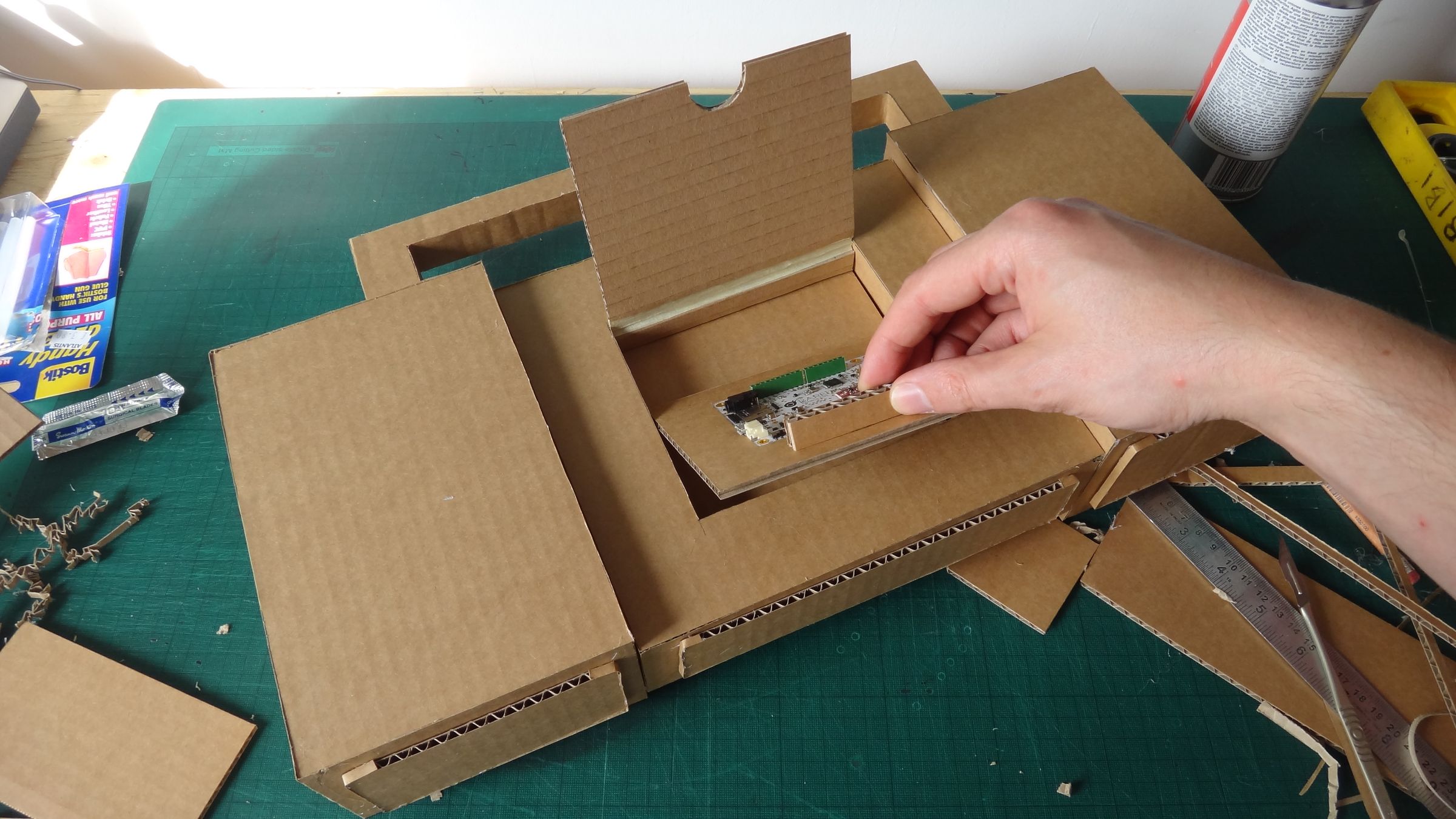 Cardboard BoomBox (quick 'n' Dirty Concept Modelling 2D Into 3D) : 9 ...