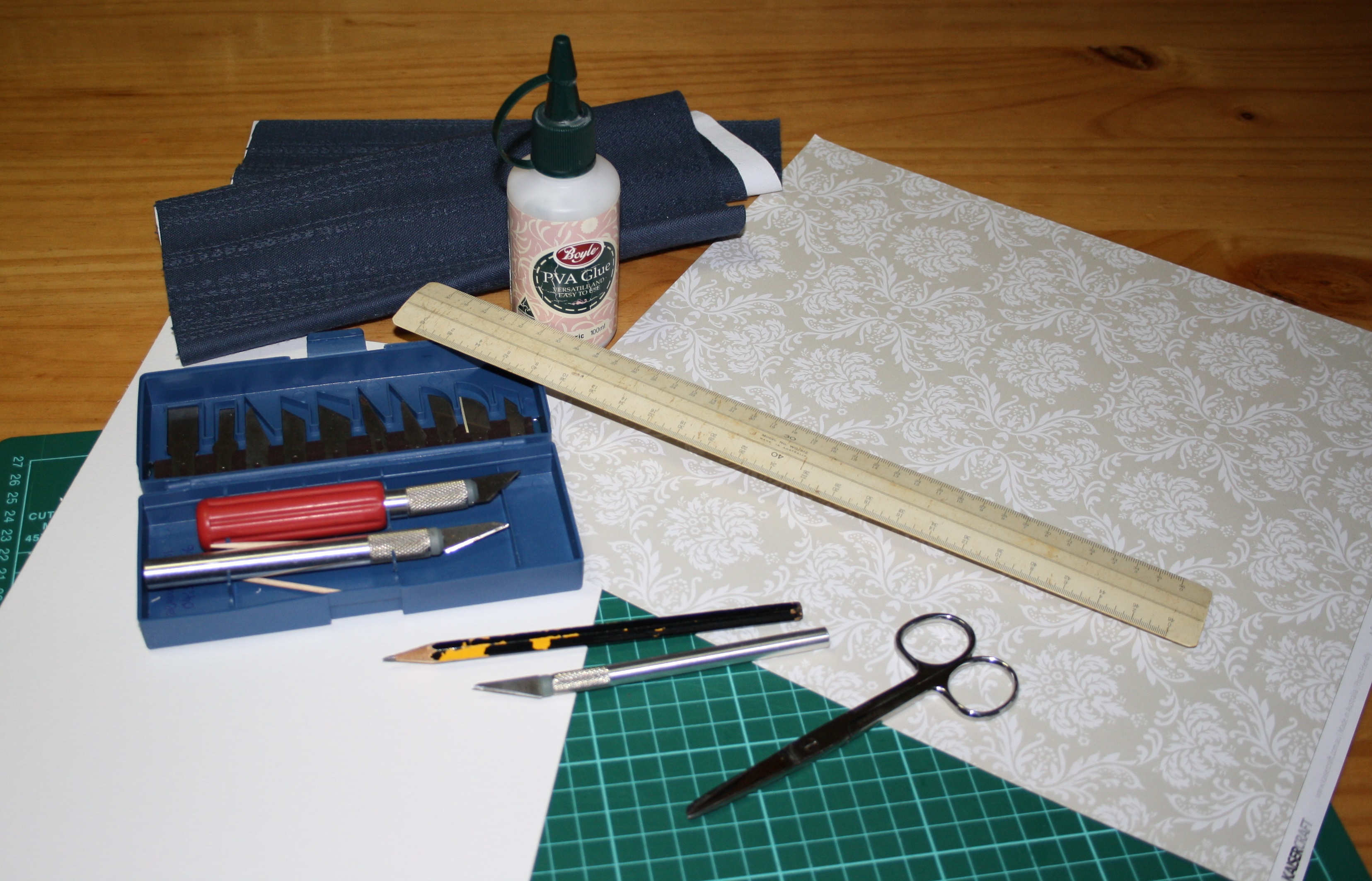 EReader or Tablet Cover : 13 Steps - Instructables