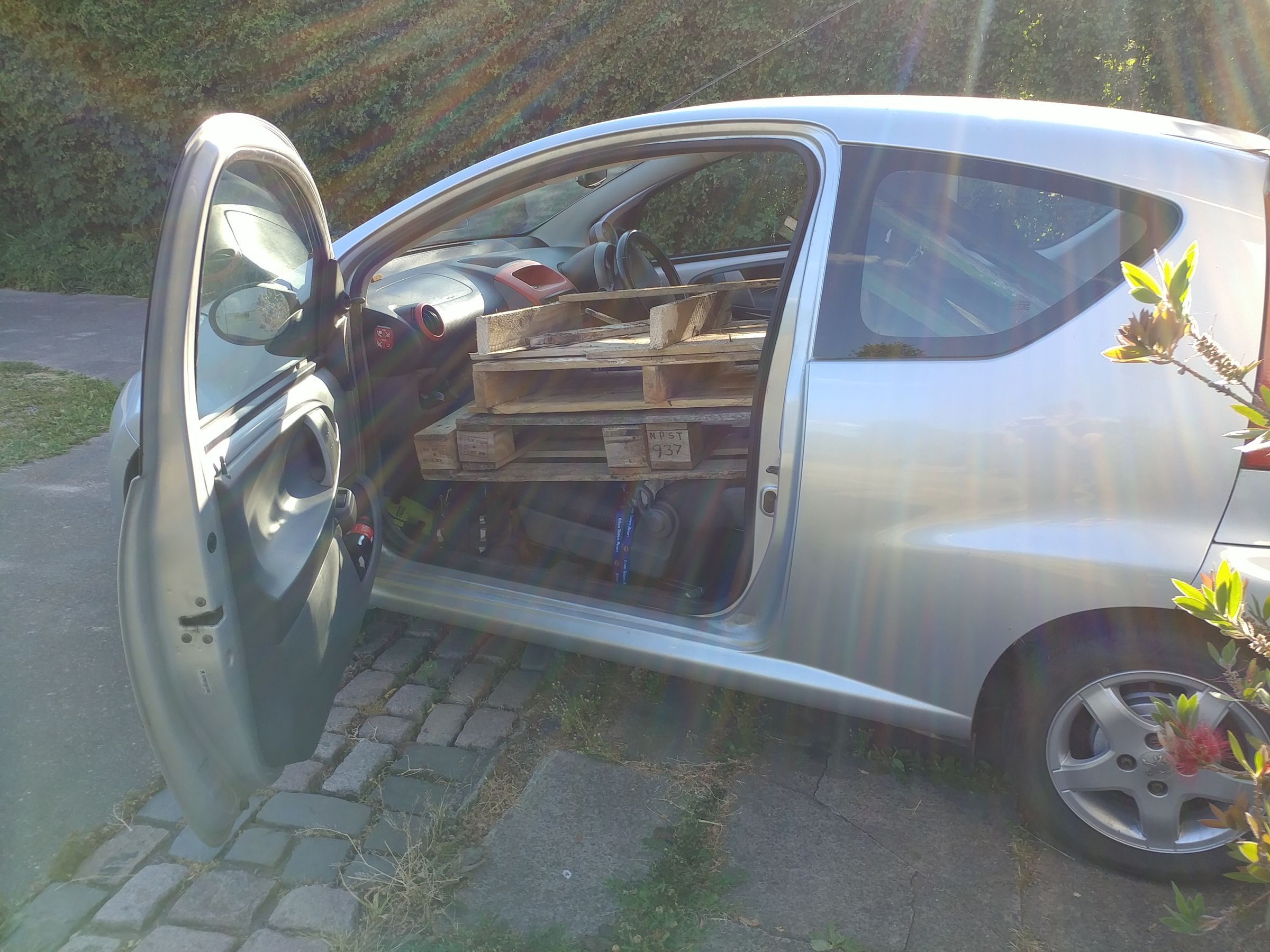 Easy Rustic Prop Rack : 4 Steps (with Pictures) - Instructables