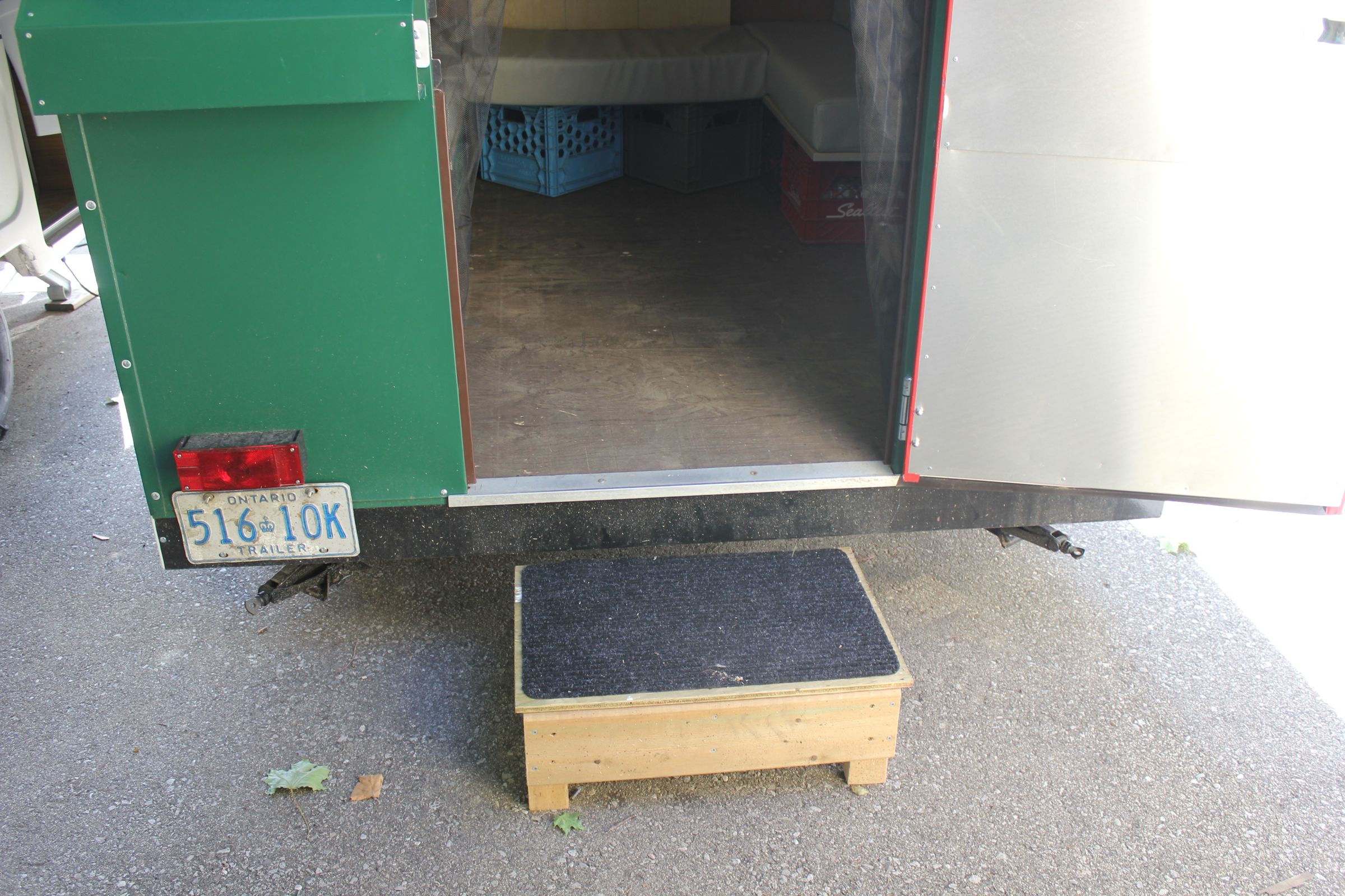 Tiny Dumpster House Trailer : 7 Steps (with Pictures) - Instructables