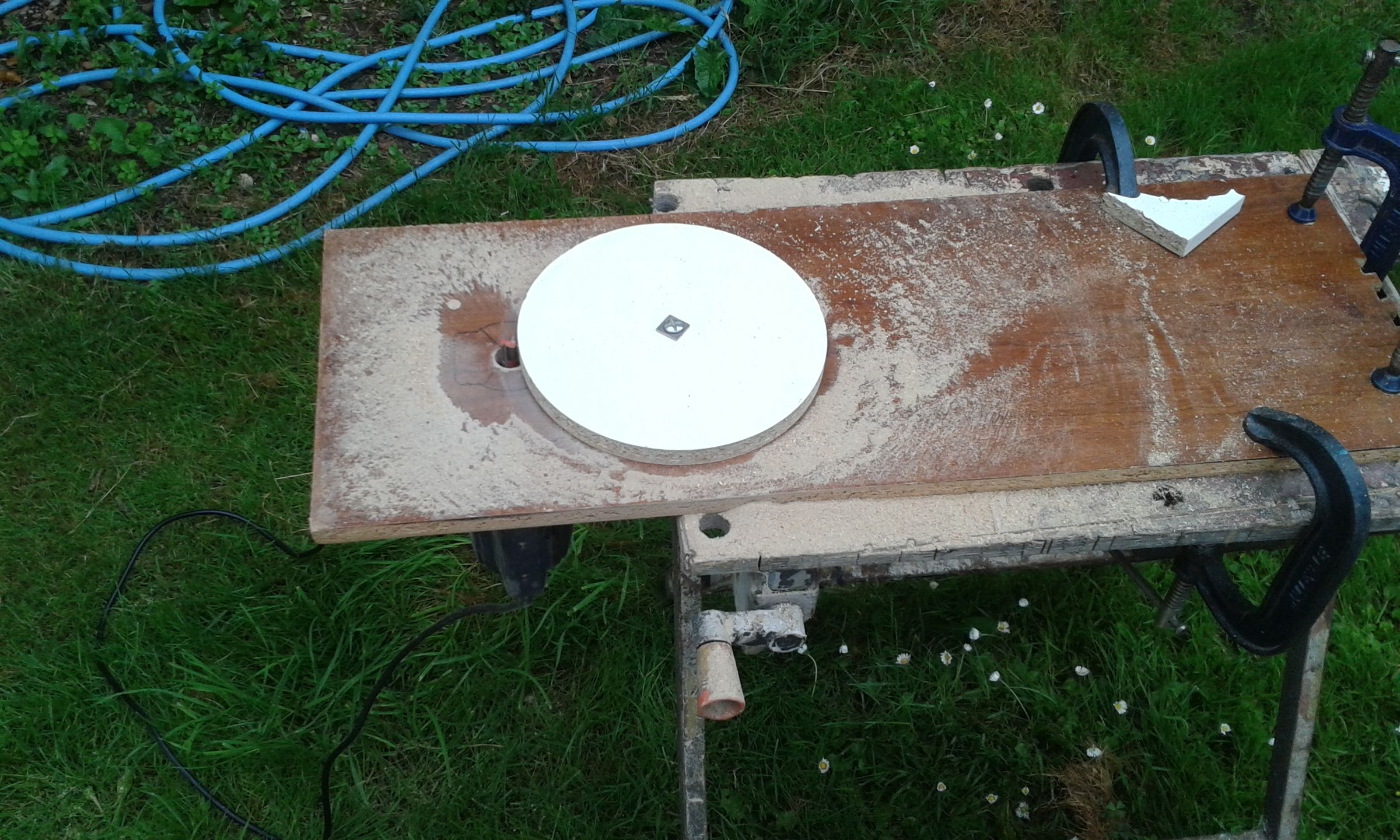 Router Disc Cutter : 6 Steps (with Pictures) - Instructables