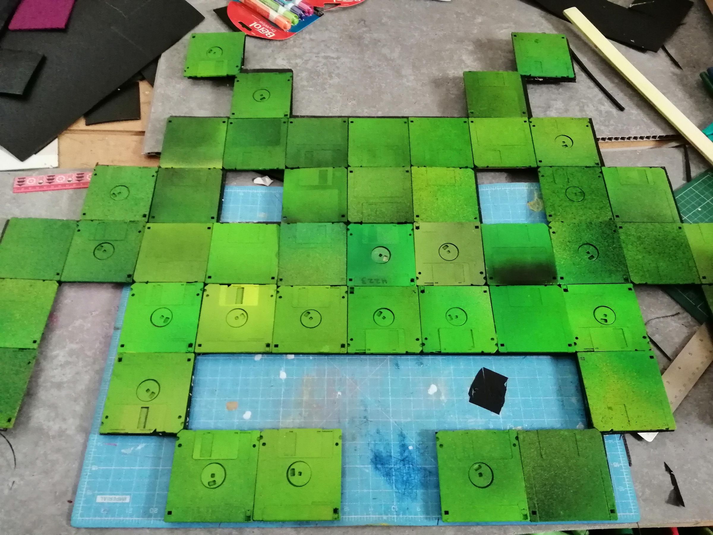 Floppy Disc Space Invader Wall Deco : 5 Steps (with Pictures ...