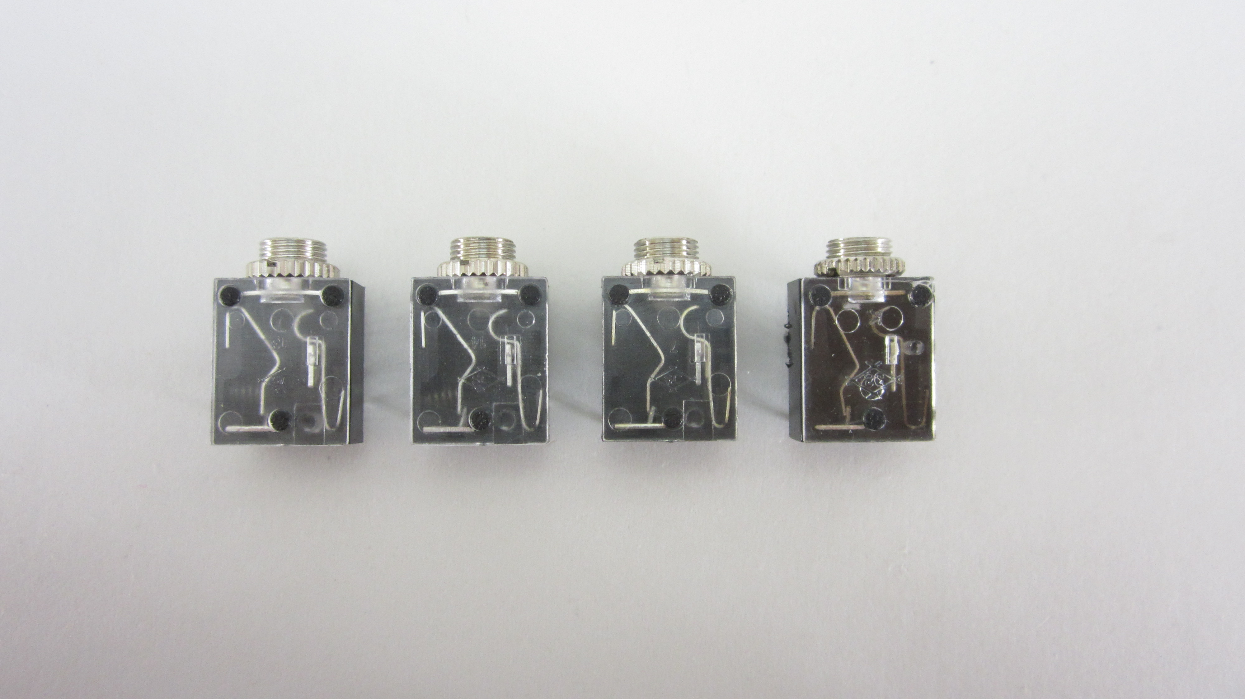 Two Player Simon Memory Game With External Switches : 12 Steps (with ...