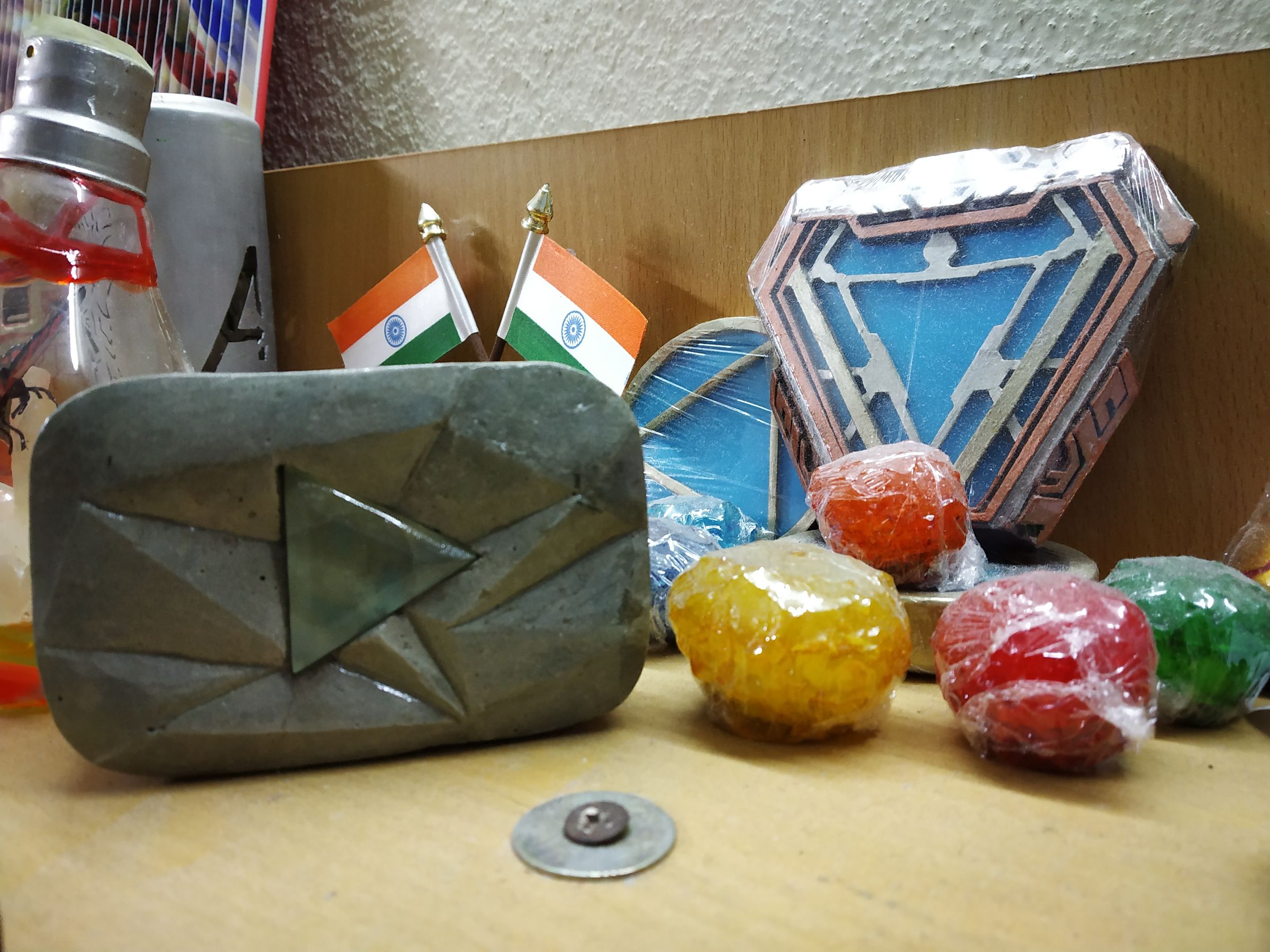 Concrete Youtube Diamond Play Button Paperweight : 14 Steps (with ...