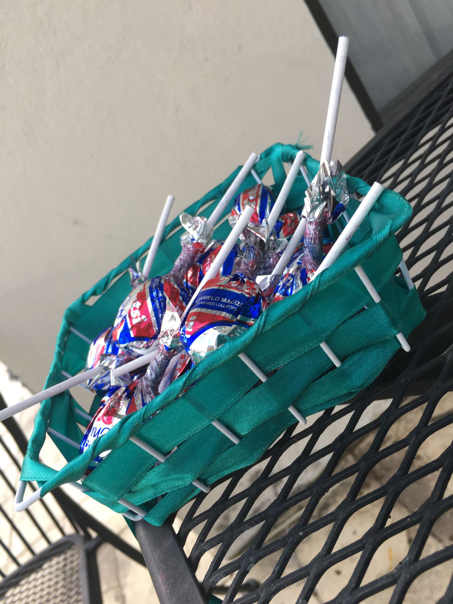 Basket Makeover : 4 Steps - Instructables