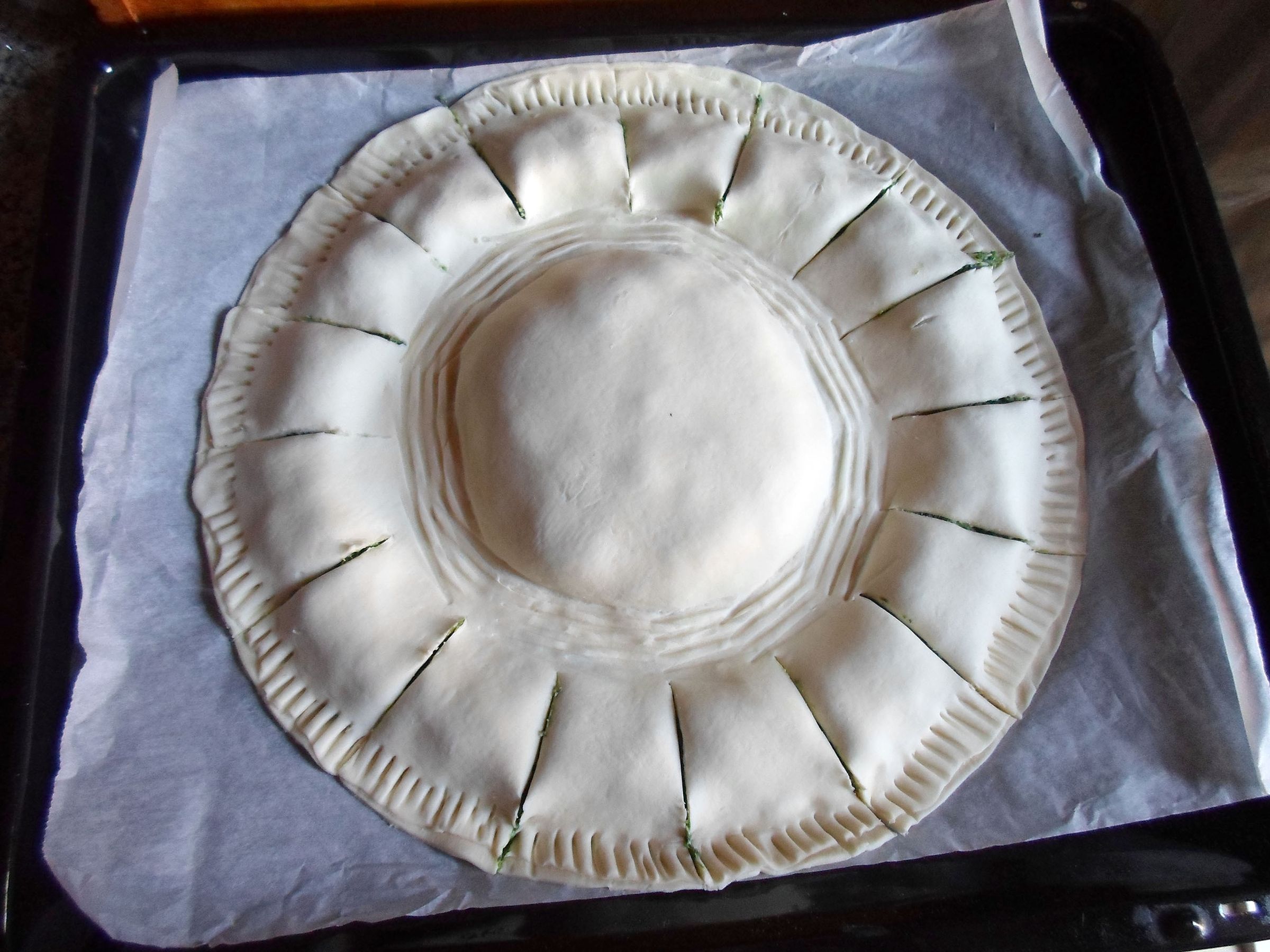 Sunflower Spinach Pie Recipe : 5 Steps (with Pictures) - Instructables