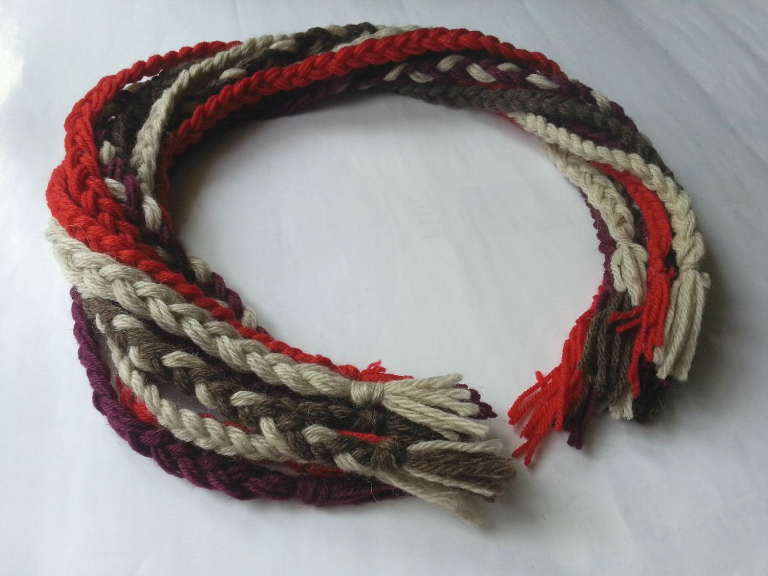 DIY Easy Braided Yarn Cowl : 6 Steps (with Pictures) - Instructables