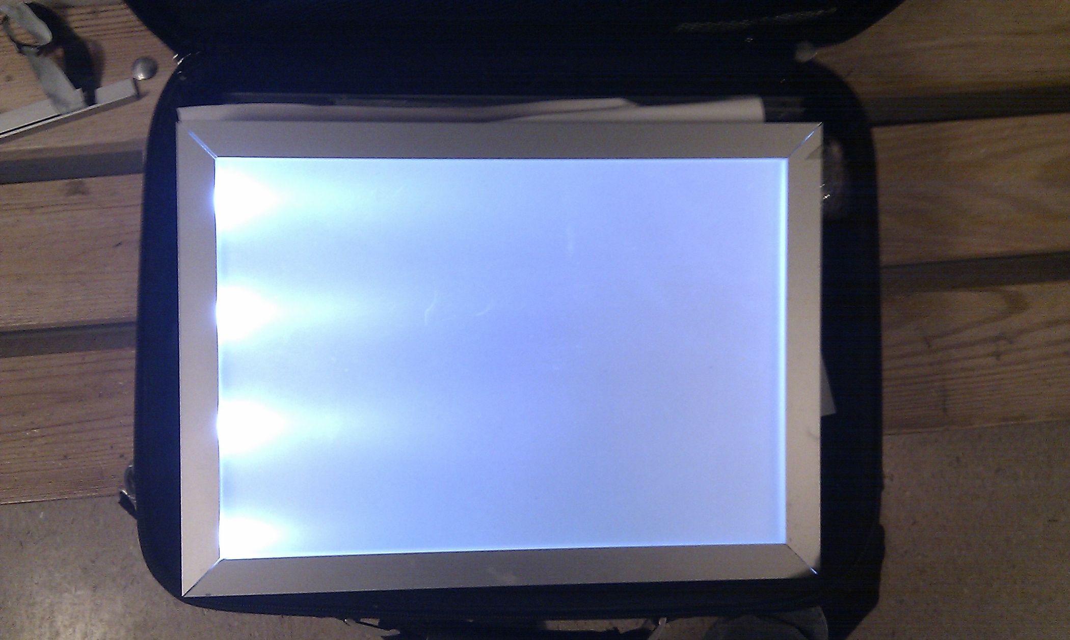 Building an Ultra Portable and Battery Powered Tracing Lightbox From an ...