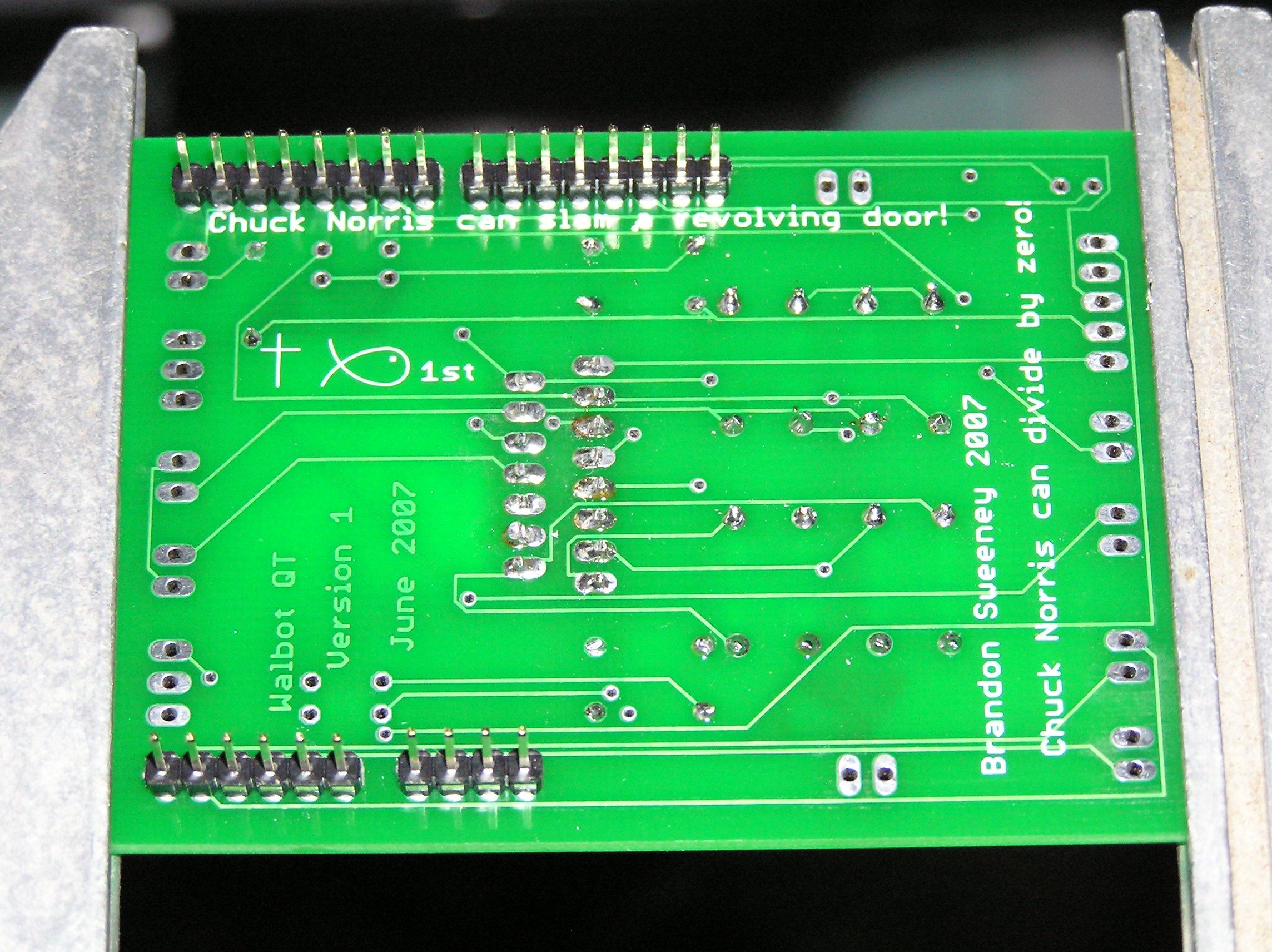 Make a Wall Avoiding Robot! : 6 Steps (with Pictures) - Instructables