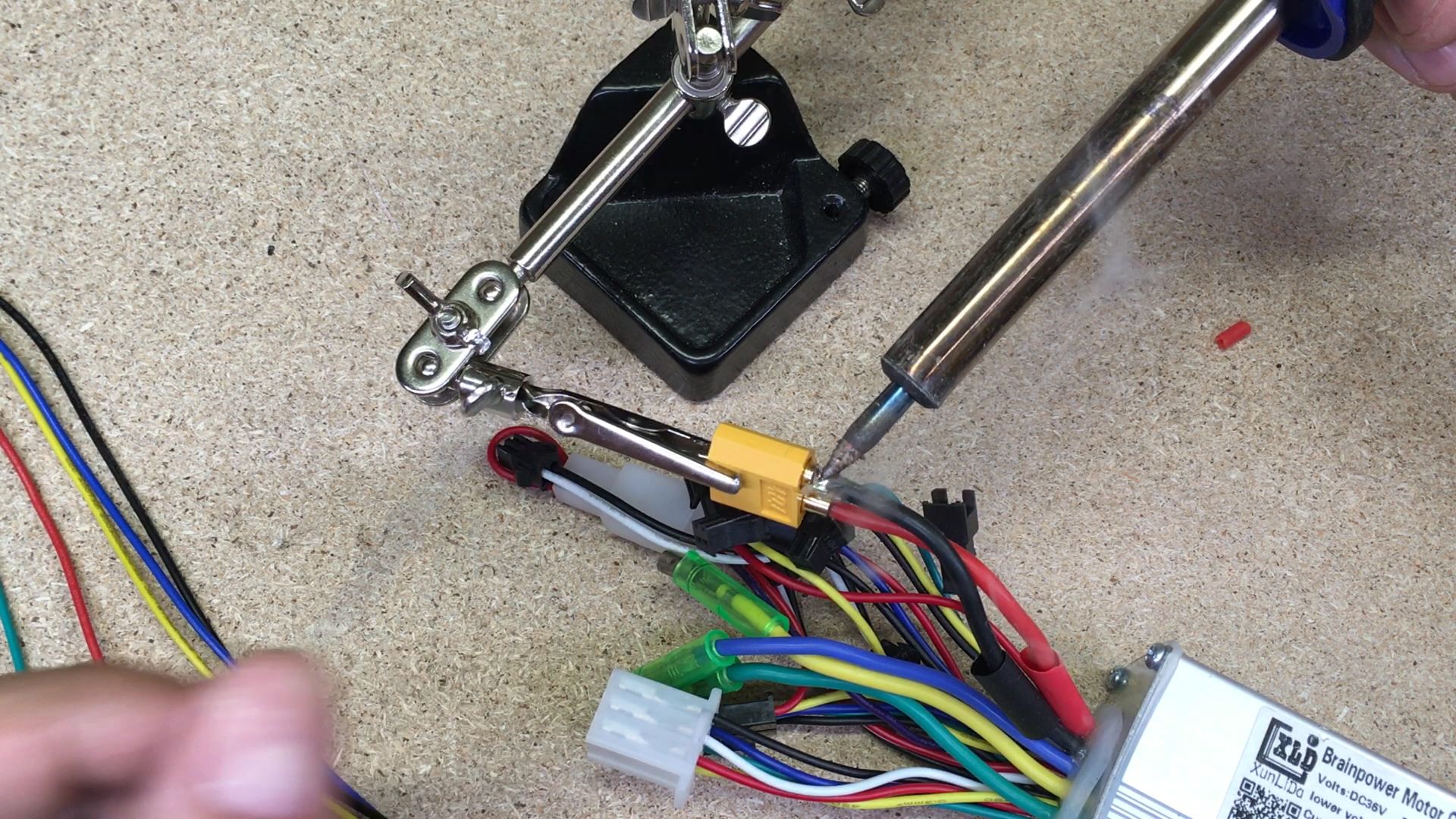 DIY: Electric Scooter Conversion With Hoverboard Parts : 16 Steps (with ...